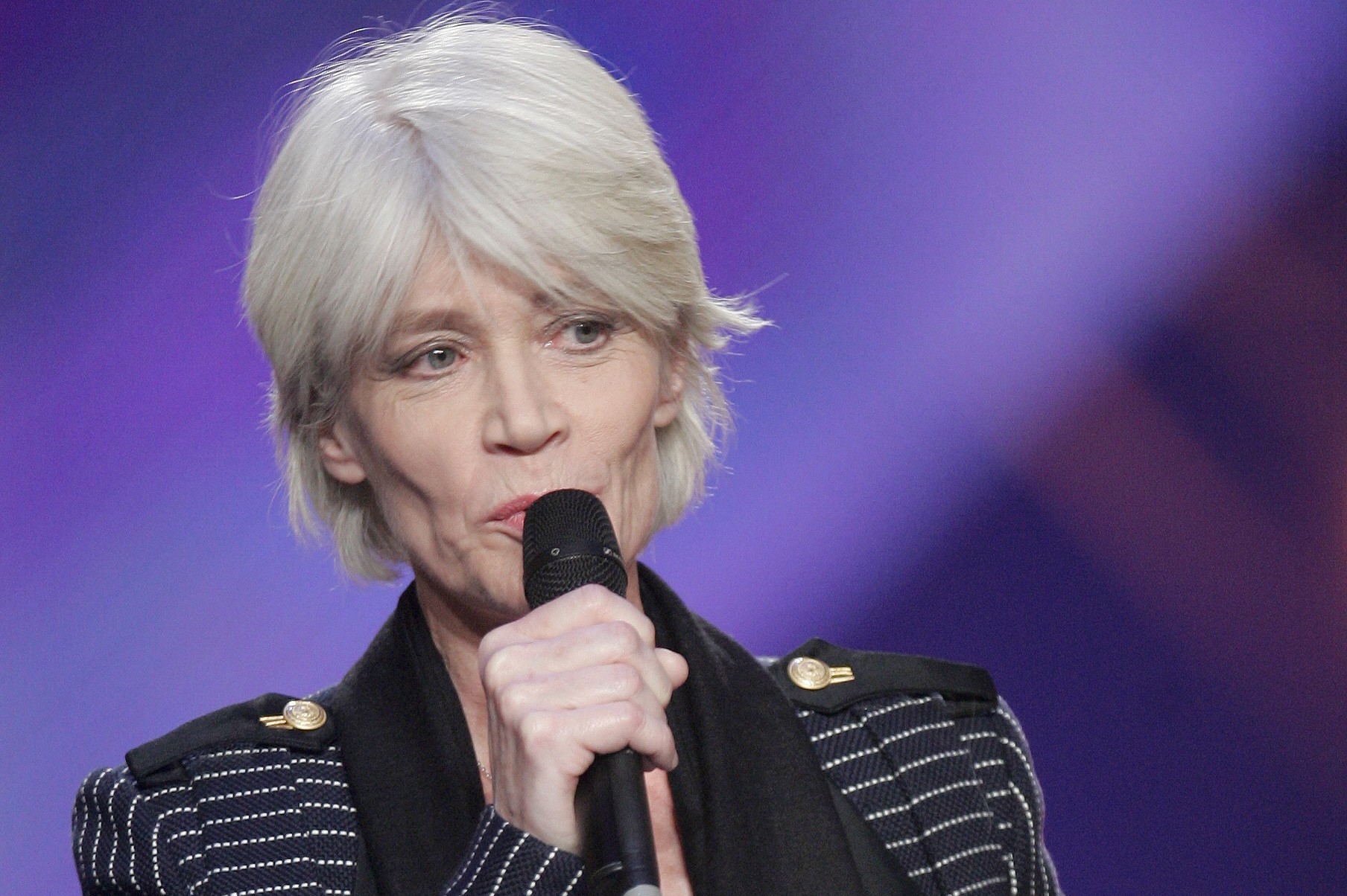 Françoise Hardy révèle qu'elle ne pourra "plus jamais rechanter" après ...