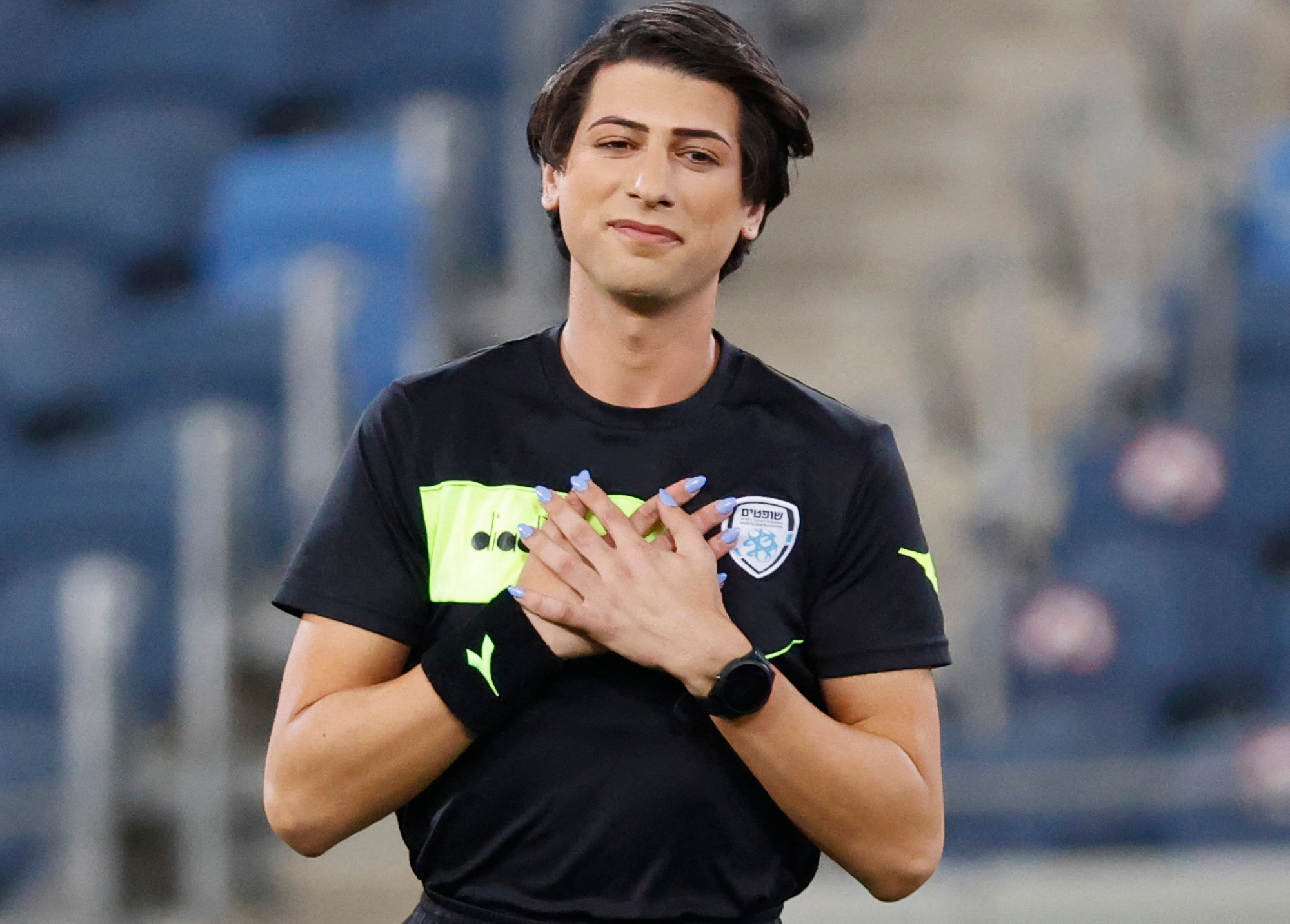 Israël : Sapir Berman devient la première arbitre de football transgenre