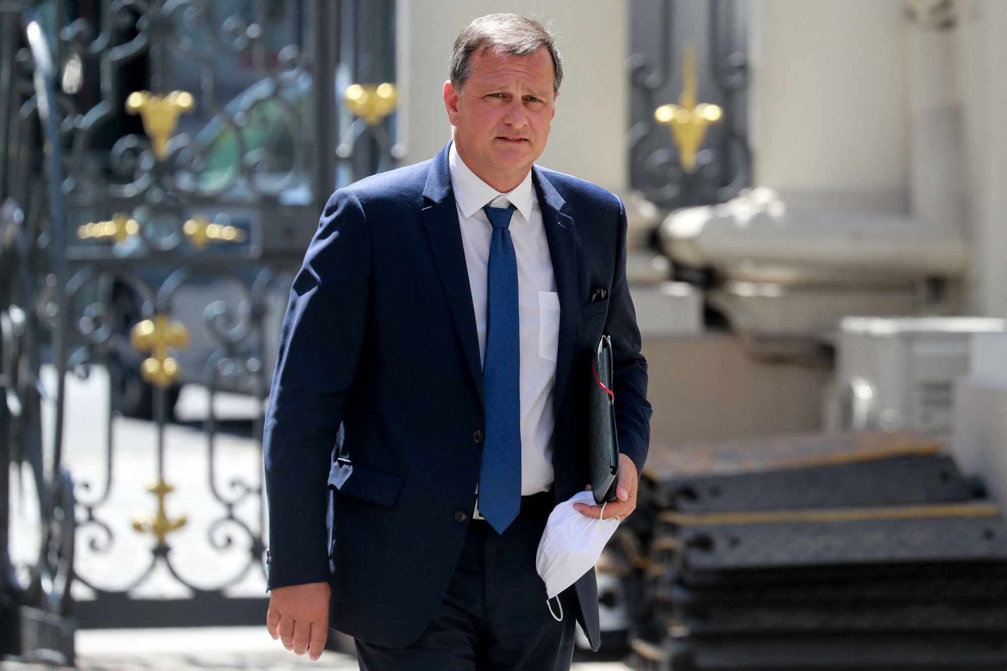 Louis Aliot candidat à la présidence du RN face à Jordan Bardella