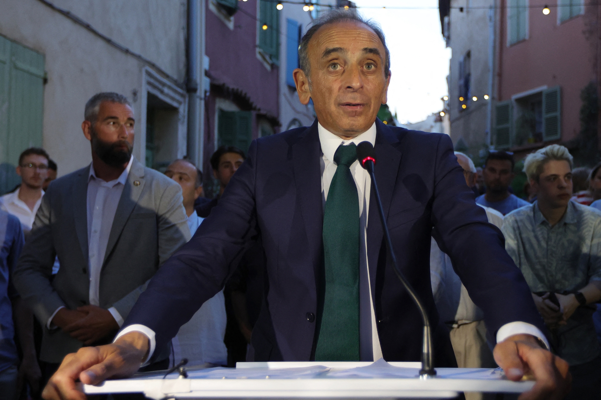 INVITÉS RTL - Les coulisses du déjeuner entre Nicolas Sarkozy et Eric ...