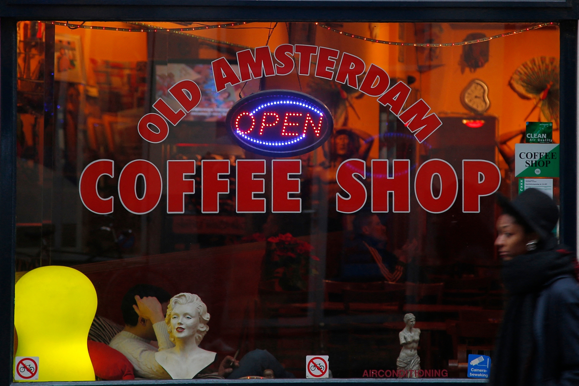 Pays Bas Amsterdam Veut Interdire Les Coffee Shops Aux Touristes