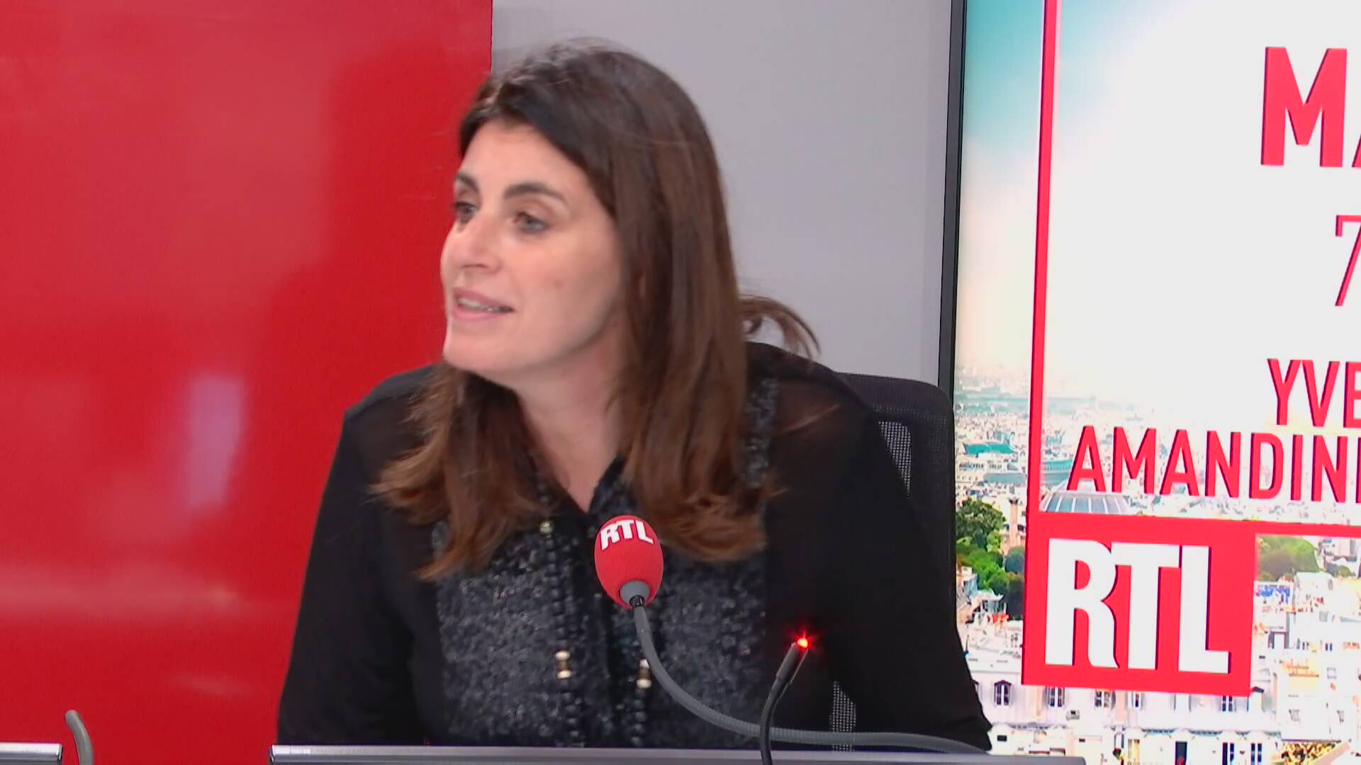 VIDÉO - Sandrine Sarroche : Alain Aspect, le grand champion de la semaine