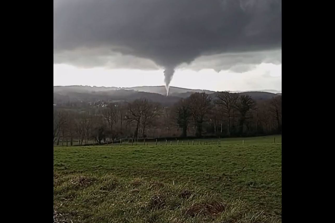 Les Infos De 6h VID O Une Tornade Fait D importants D g ts Dans La