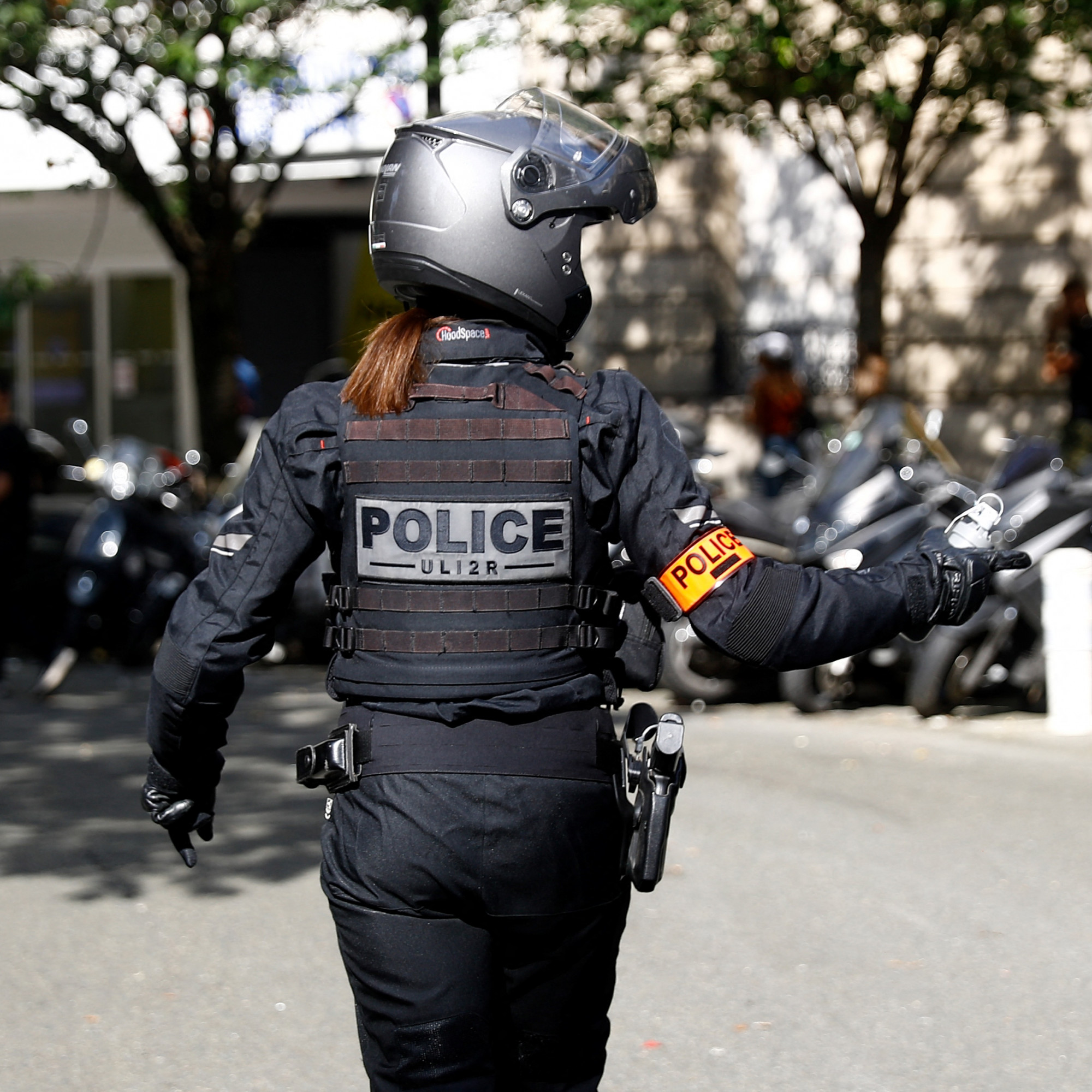 Des policiers de la Brav-M jugés pour violences et menaces sur deux manifestants à Paris