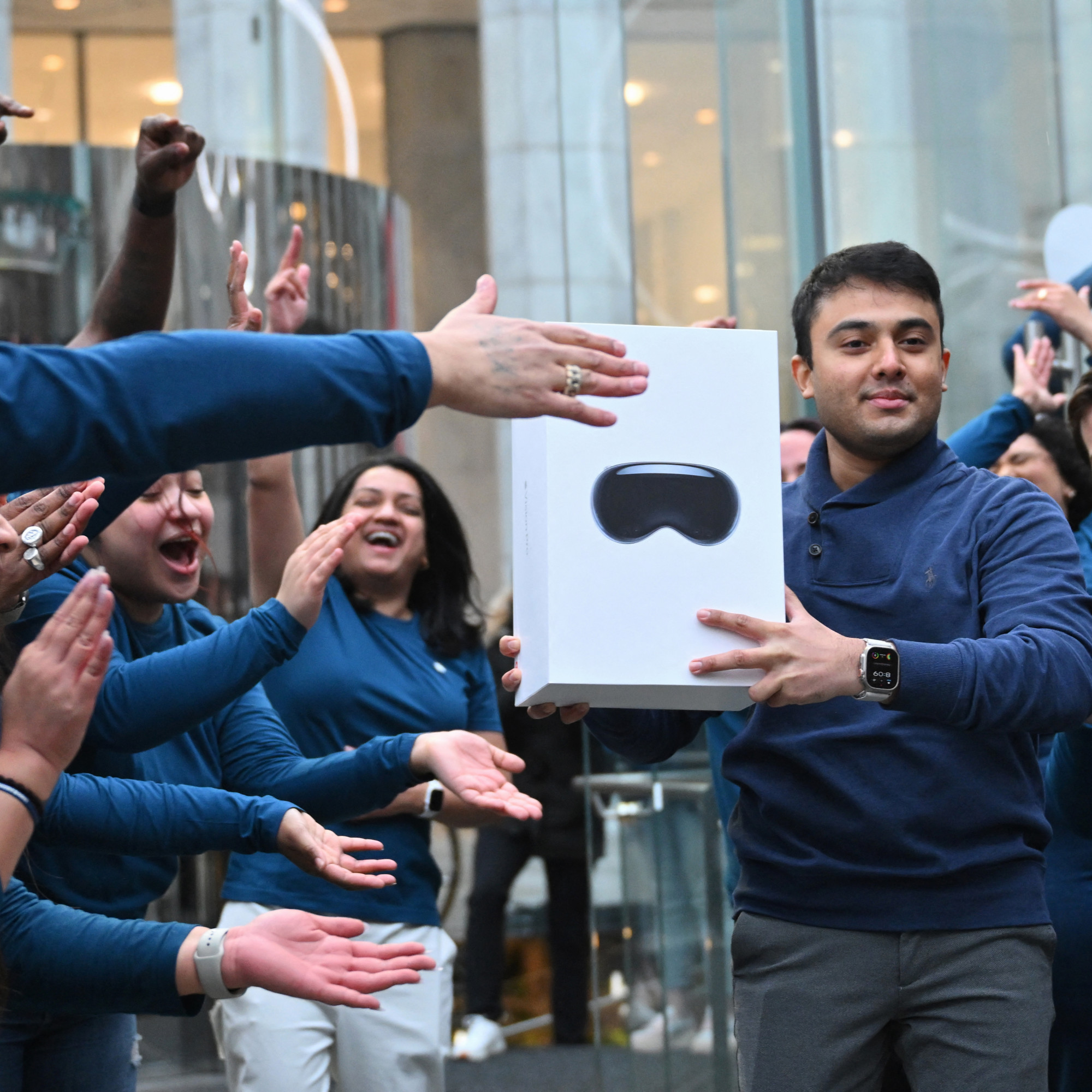 Vision Pro : le casque d'Apple crée des scènes surréalistes aux États-Unis