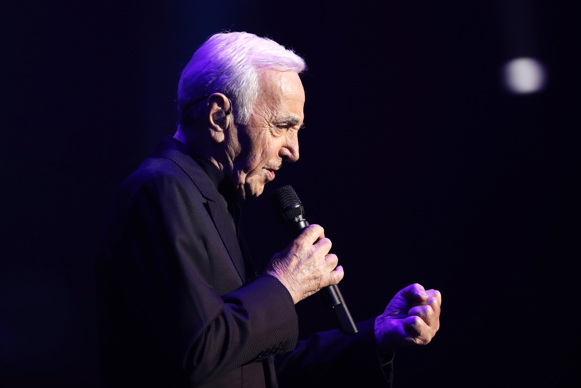 Charles Aznavour : pourquoi était-il le Nelson Monfort de la chanson ...