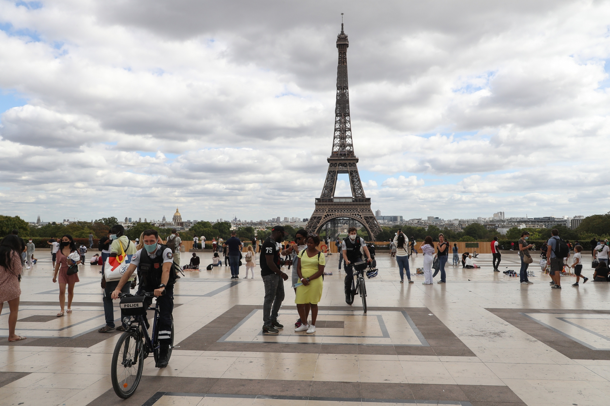 Attentat près de la tour Eiffel : le suspect déchu de sa nationalité ... Attentat près de la tour Eiffel : le suspect déchu de sa nationalité ...