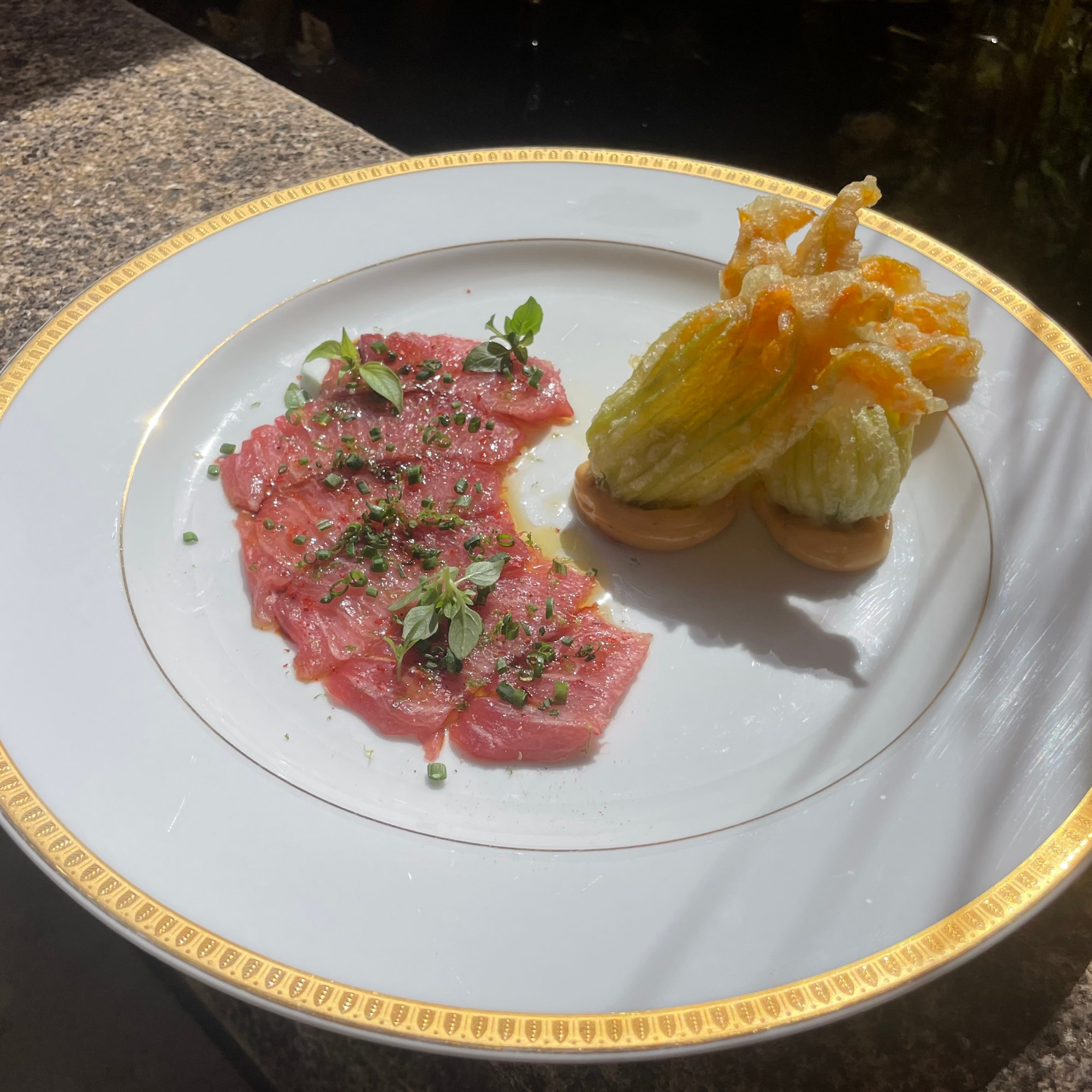 Recettes d'été : les beignets de fleur de courgette de Thierry Karakachian