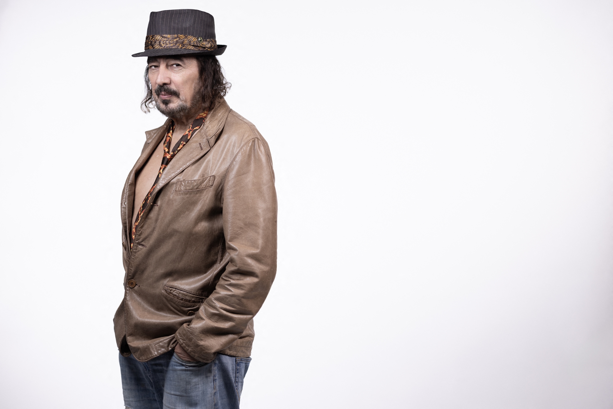 INVITÉ RTL - Mort de Didier Roustan : Alain Giresse salue un ...