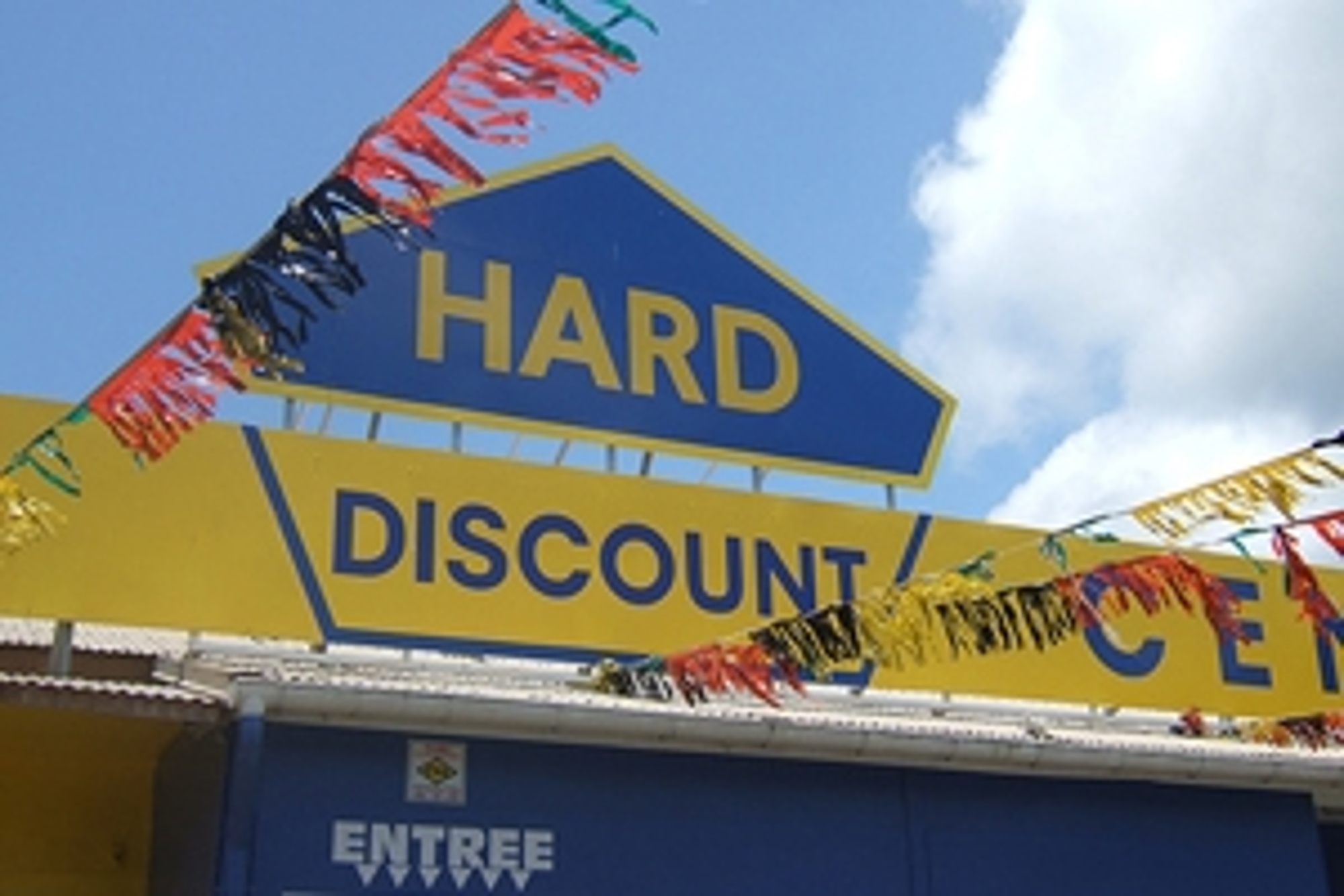 Canada : qu'est-ce que No Name, le magasin ultra-discount où tout est à ...