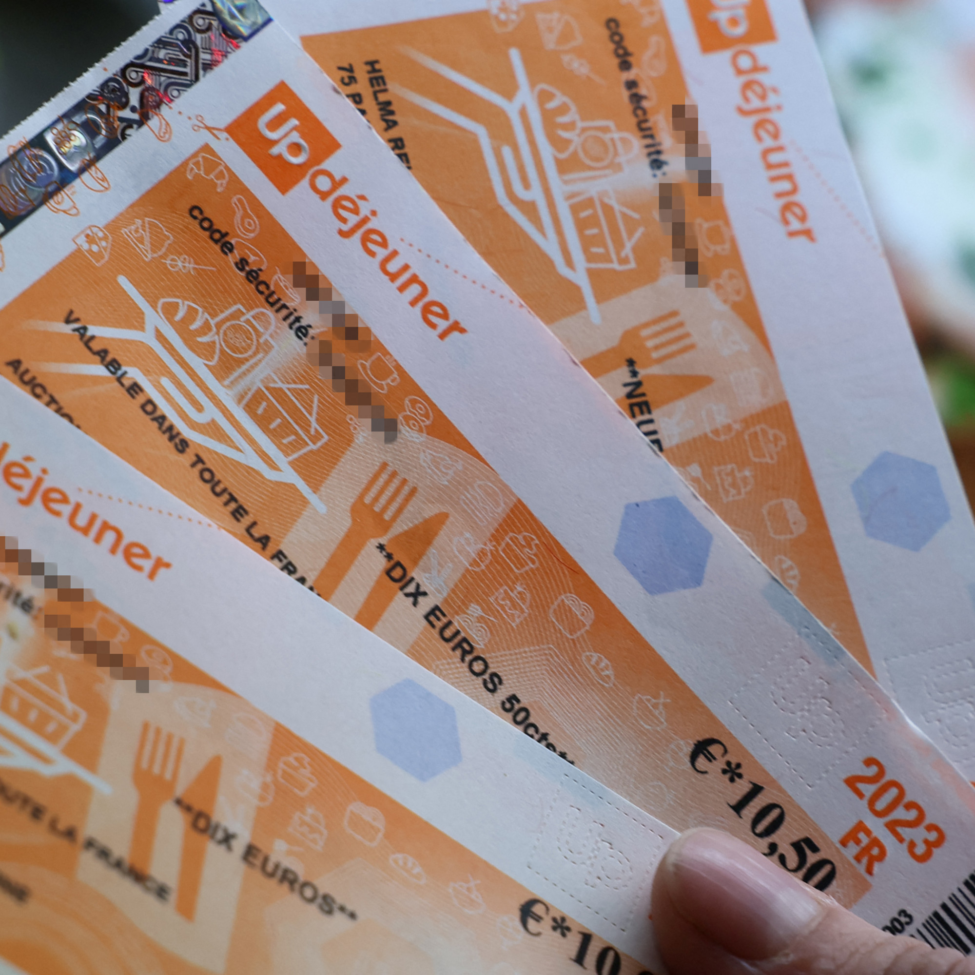 Tickets-restaurant : l'Assemblée nationale prolonge leur utilisation ...