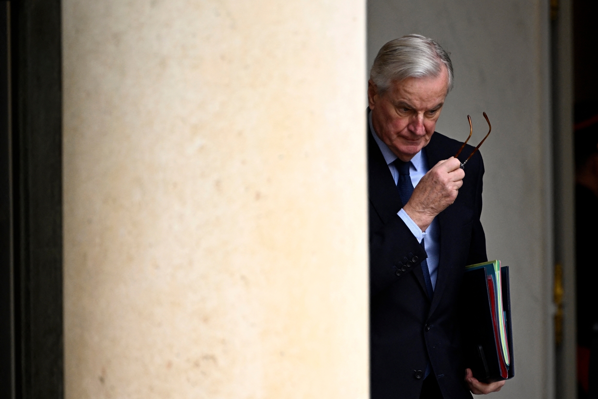 Les infos de 5h - Gouvernement Barnier : les deux motions de censure ...