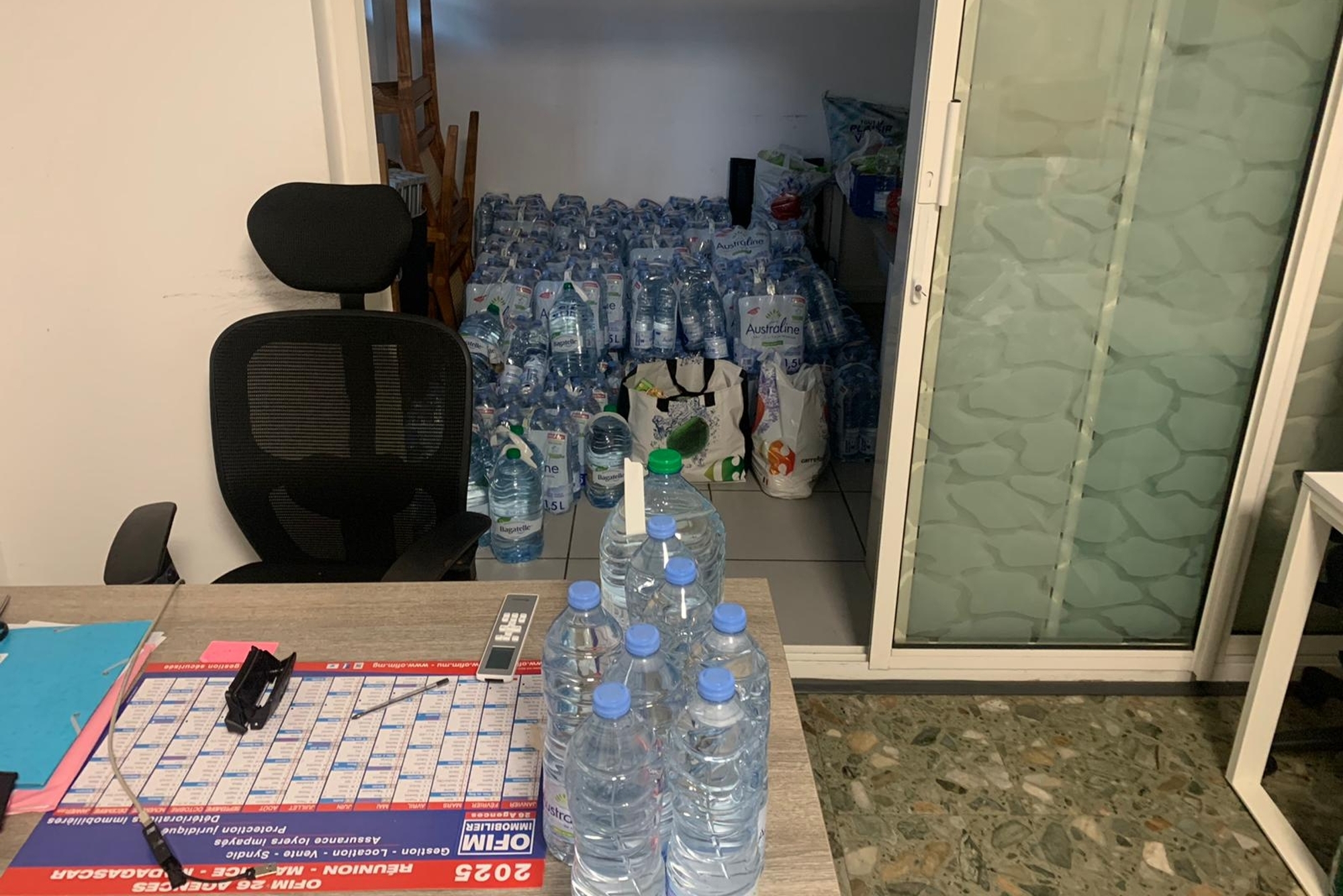 Les infos de 5h - Cyclone Chido à Mayotte : la solidarité se met en ...