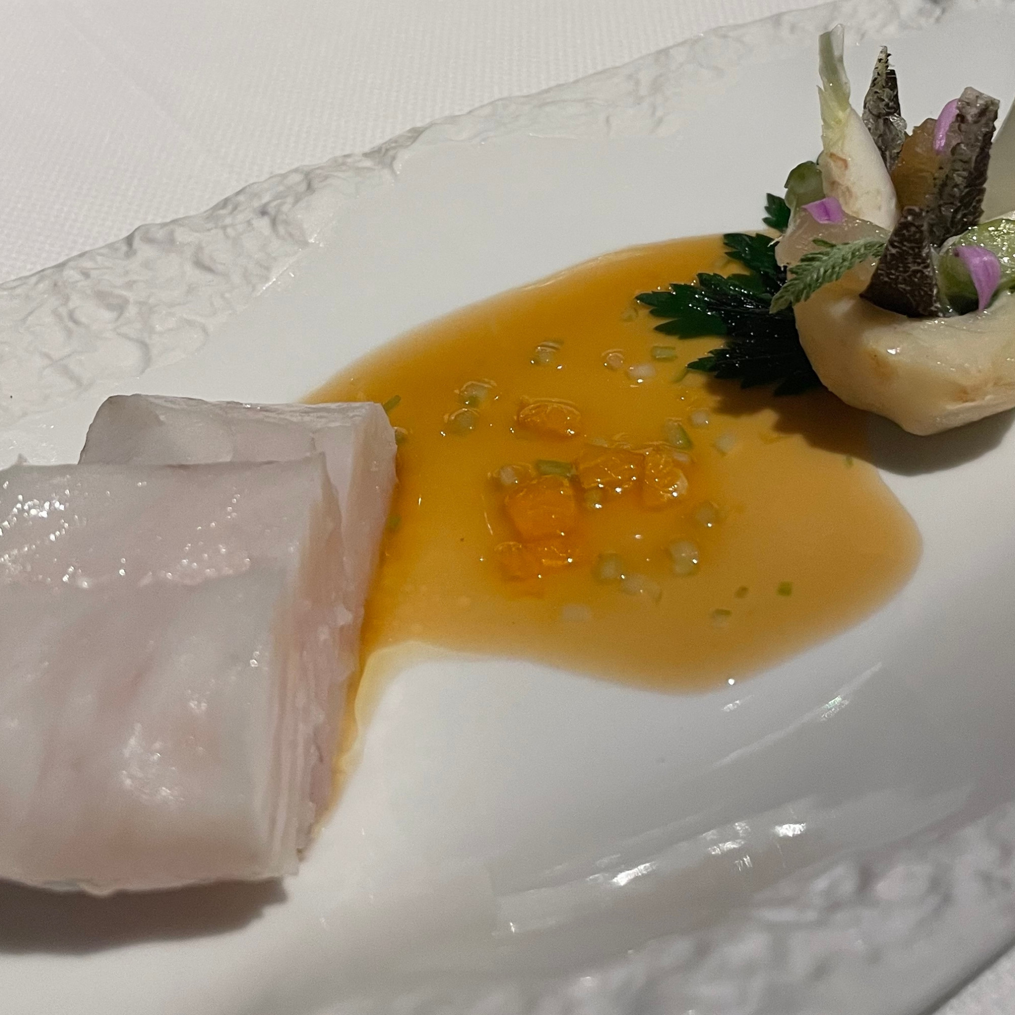 Fêtes de fin d'année : la recette du lieu jaune nacré et sa purée de ...