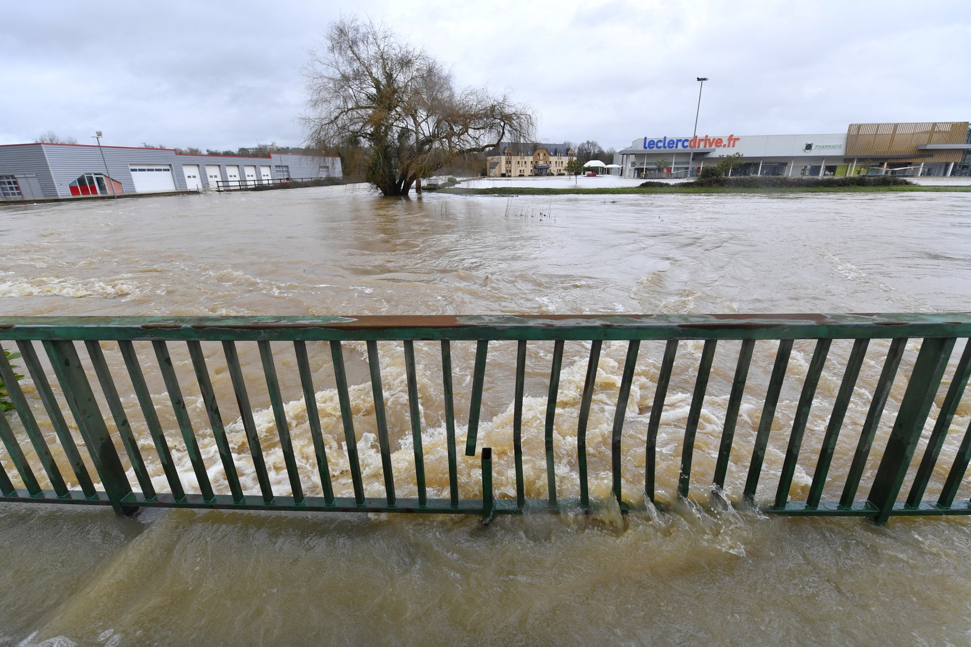 Les infos de 5h - Inondations en Bretagne : Les infos de 5h - Inondations en Bretagne :