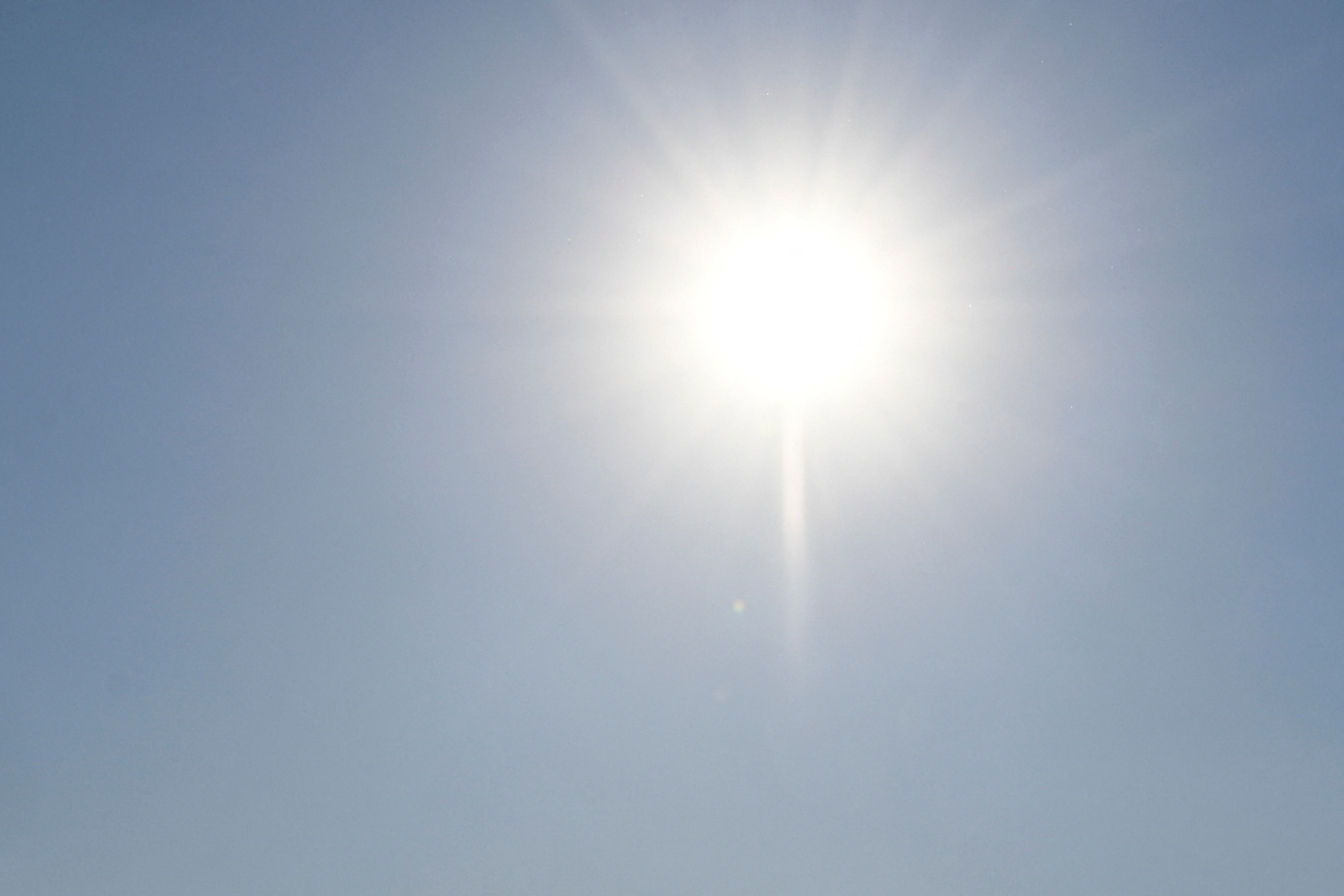 Météo : quelle est la différence entre "canicule" et "vague de chaleur"