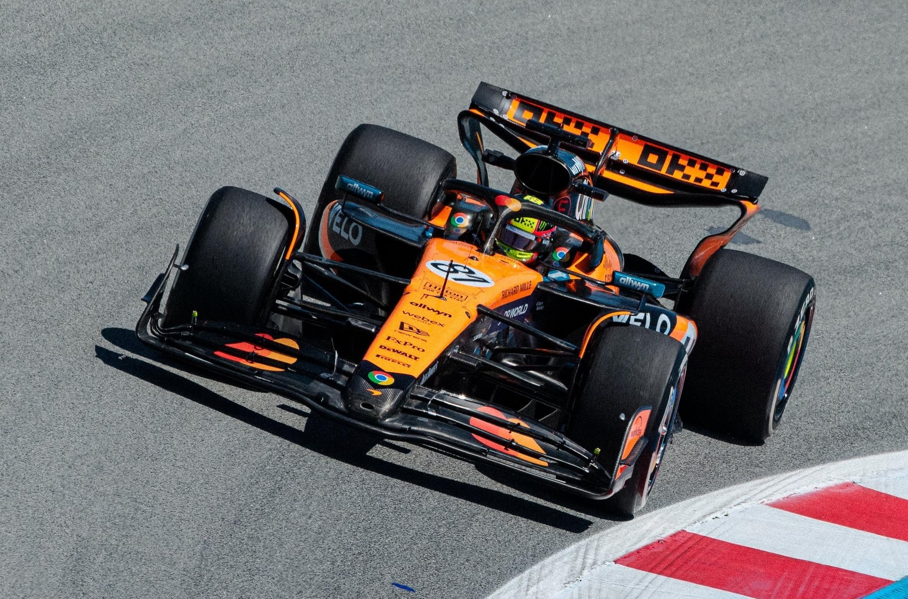F1 – GP d'Espagne : pole position pour Oscar Piastri