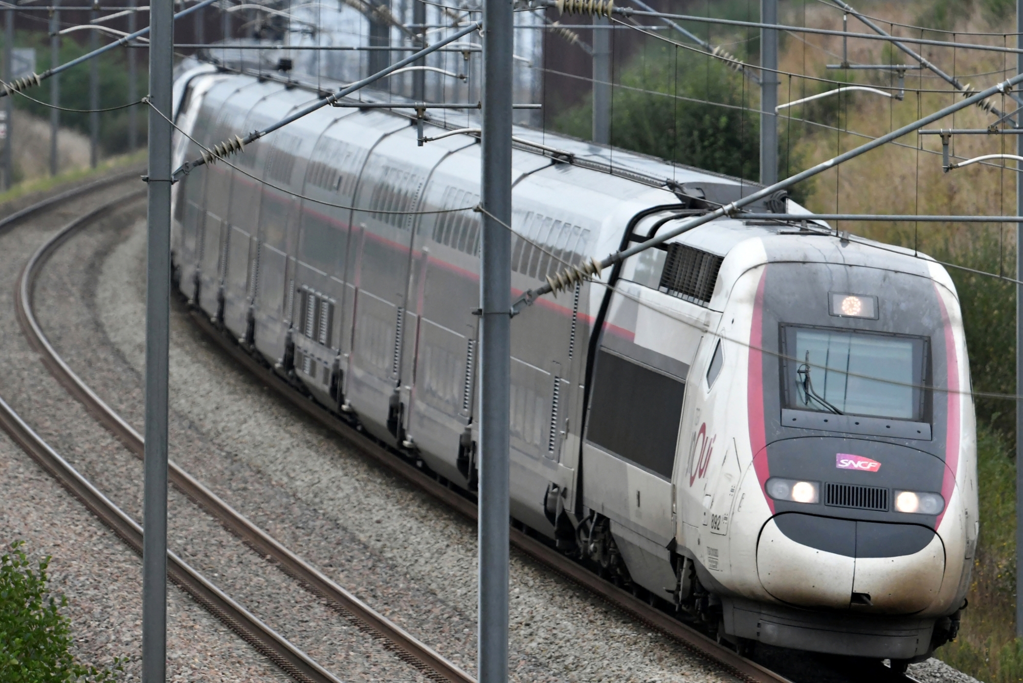 SNCF : plus de six heures de retard pour un TGV Bordeaux-Paris ayant ...