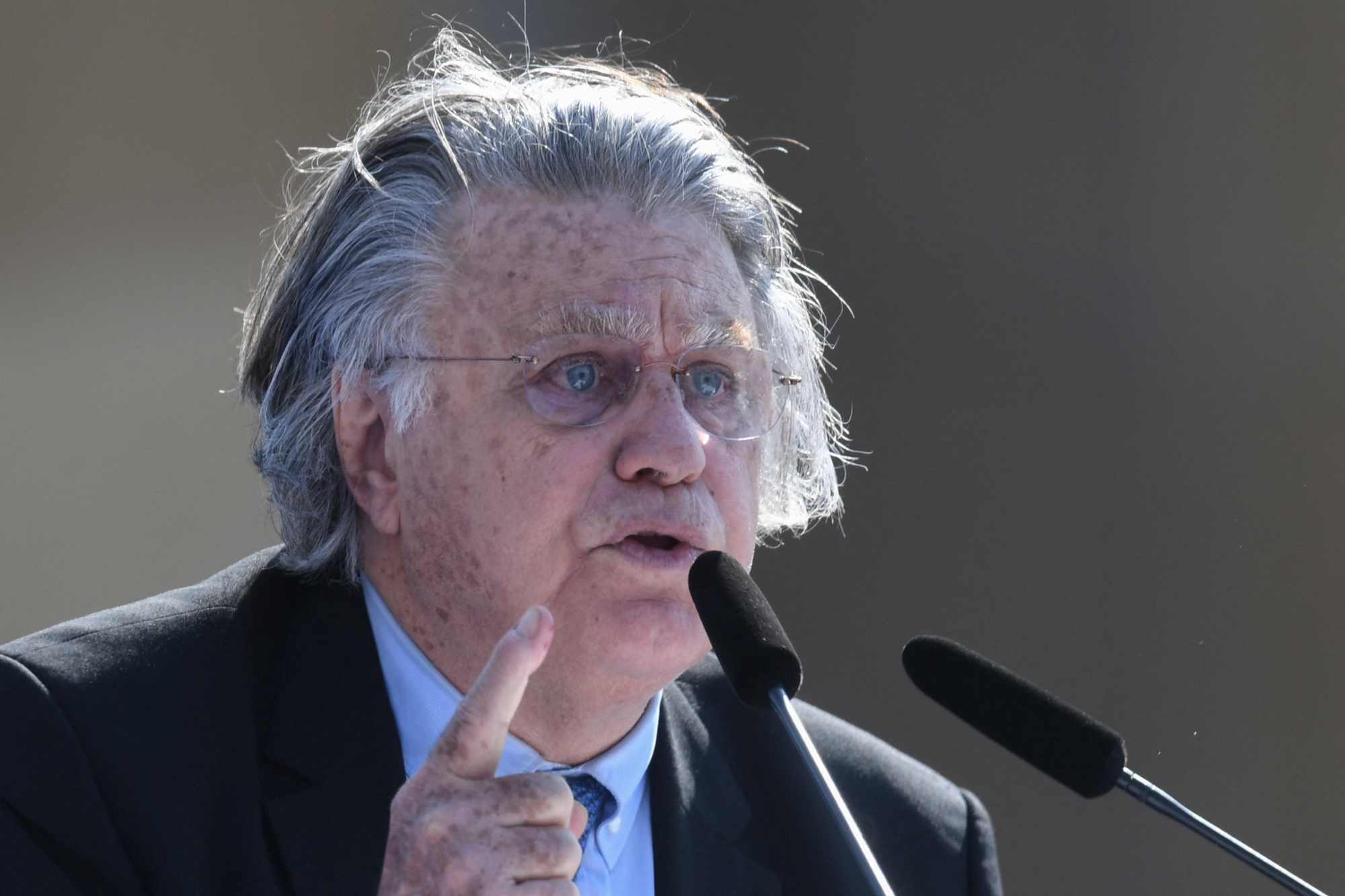 "C’est un complotiste" : sur RTL, Gilbert Collard dénonce les propos d ...