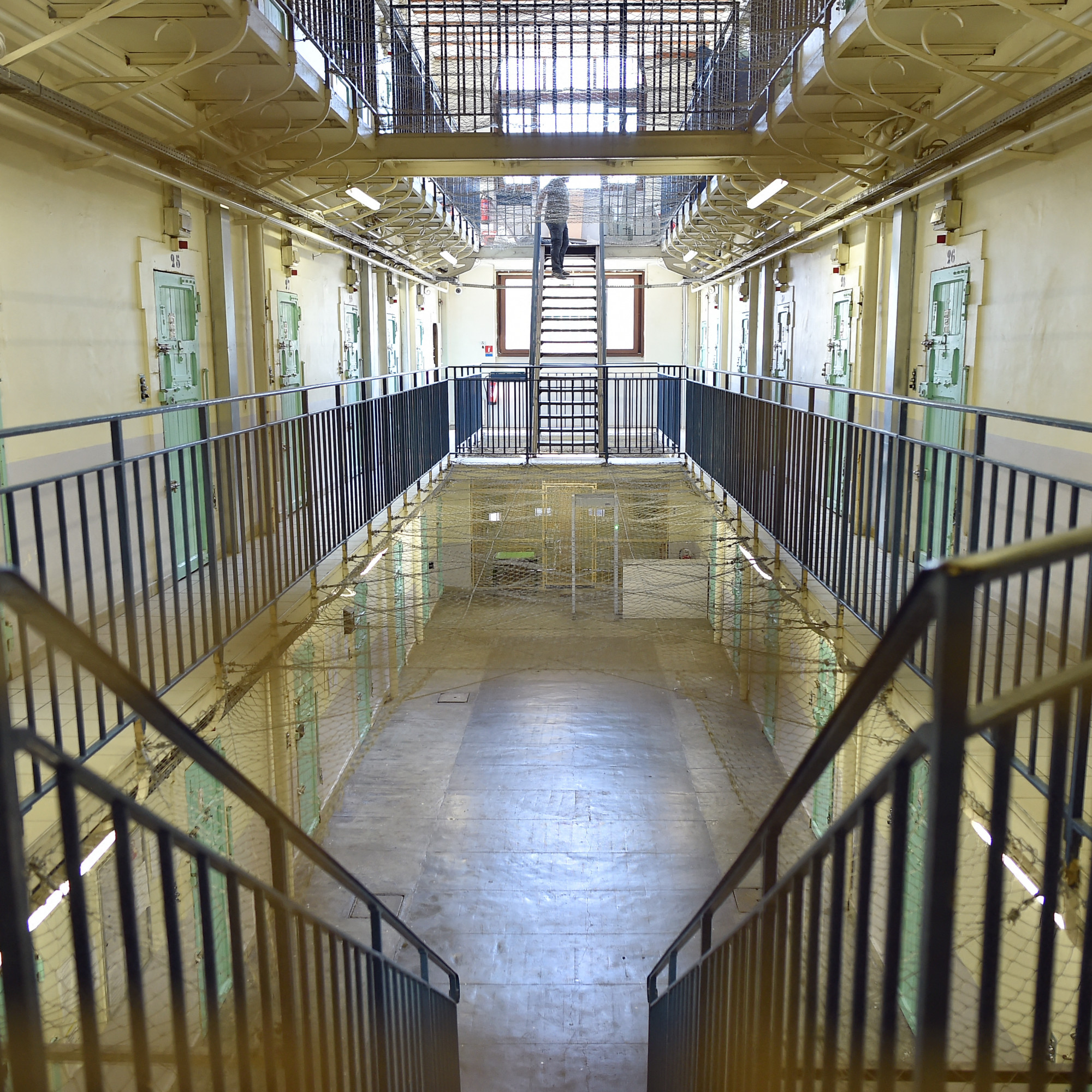 Surpopulation carcérale : 84.951 détenus dans les prisons au 1er ...