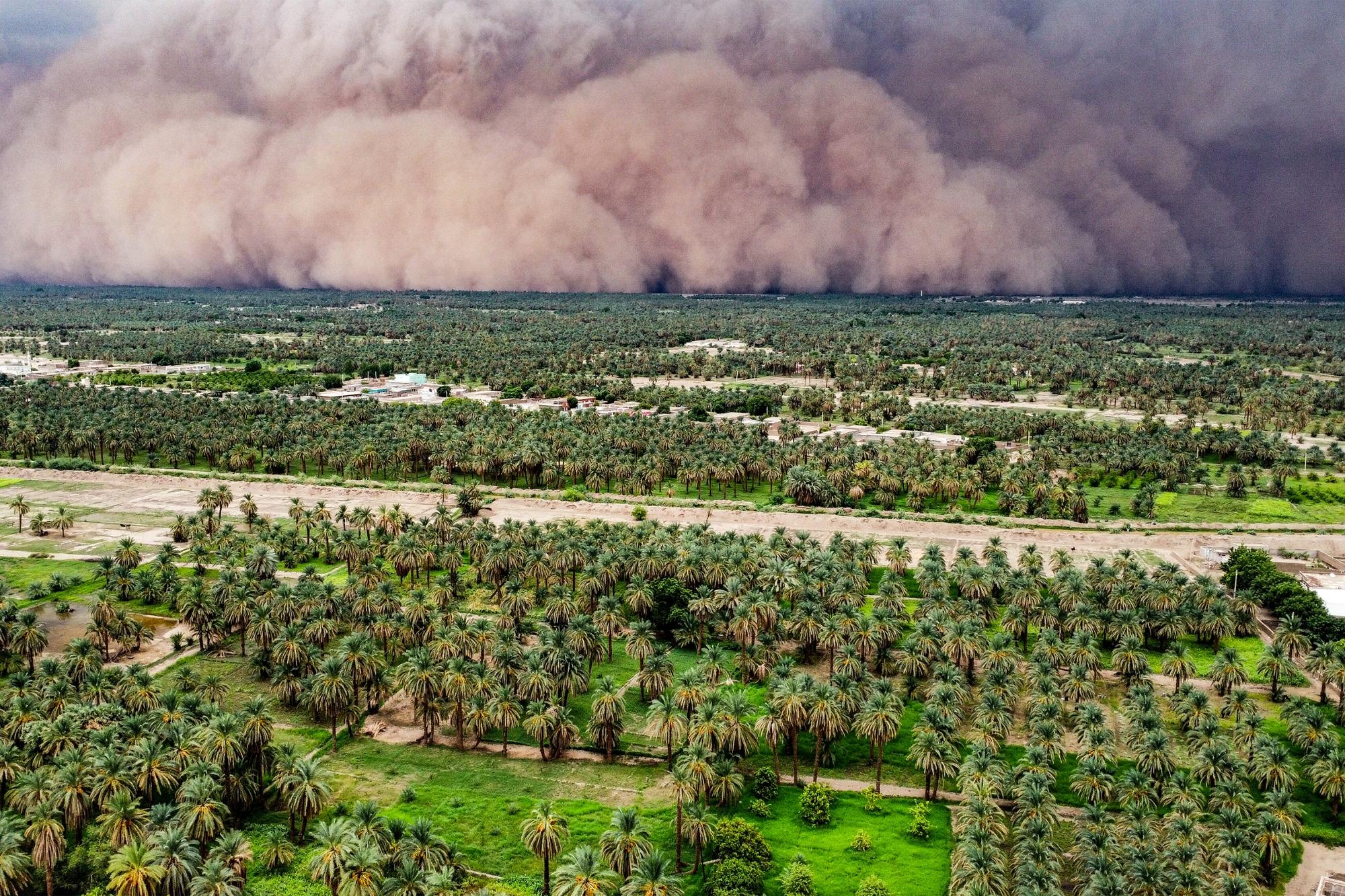 VIDÉO - Une énorme tempête de sable traverse le sud-ouest des États-Unis