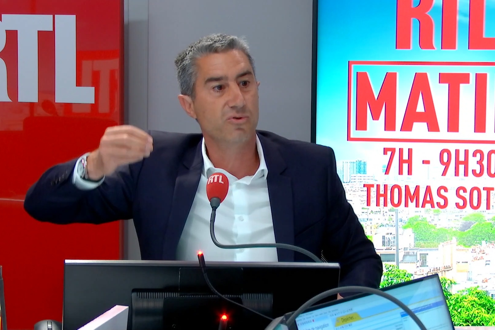 François Ruffin sur RTL : "L'honneur réclamerait qu'Emmanuel Macron ...