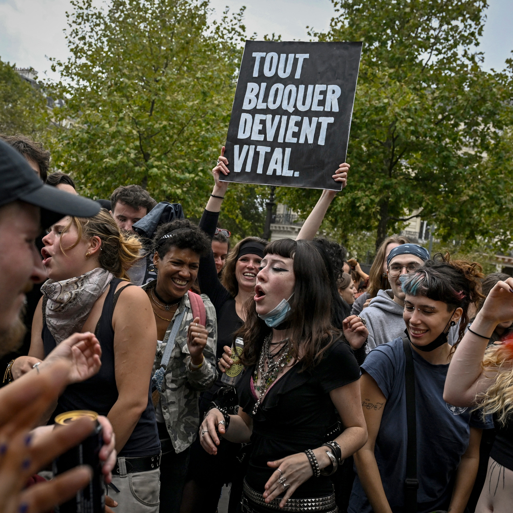 Vacances, jours fériés, élections... Le gouvernement peut-il limiter le ...