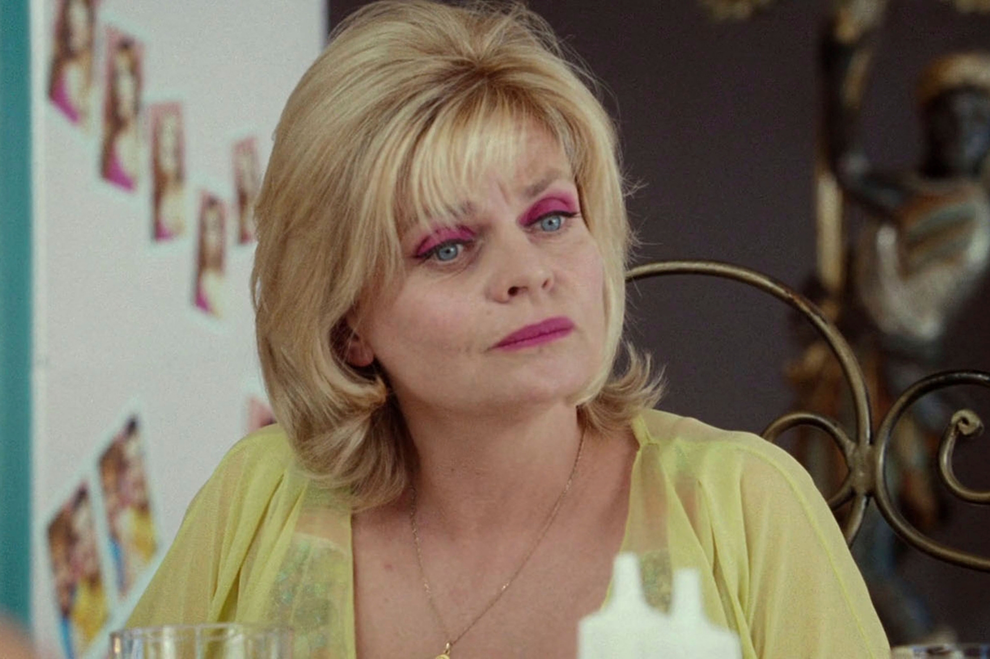 Isabelle Nanty, victime d'un grave accident de la route, sera absente des plateaux pendant ...