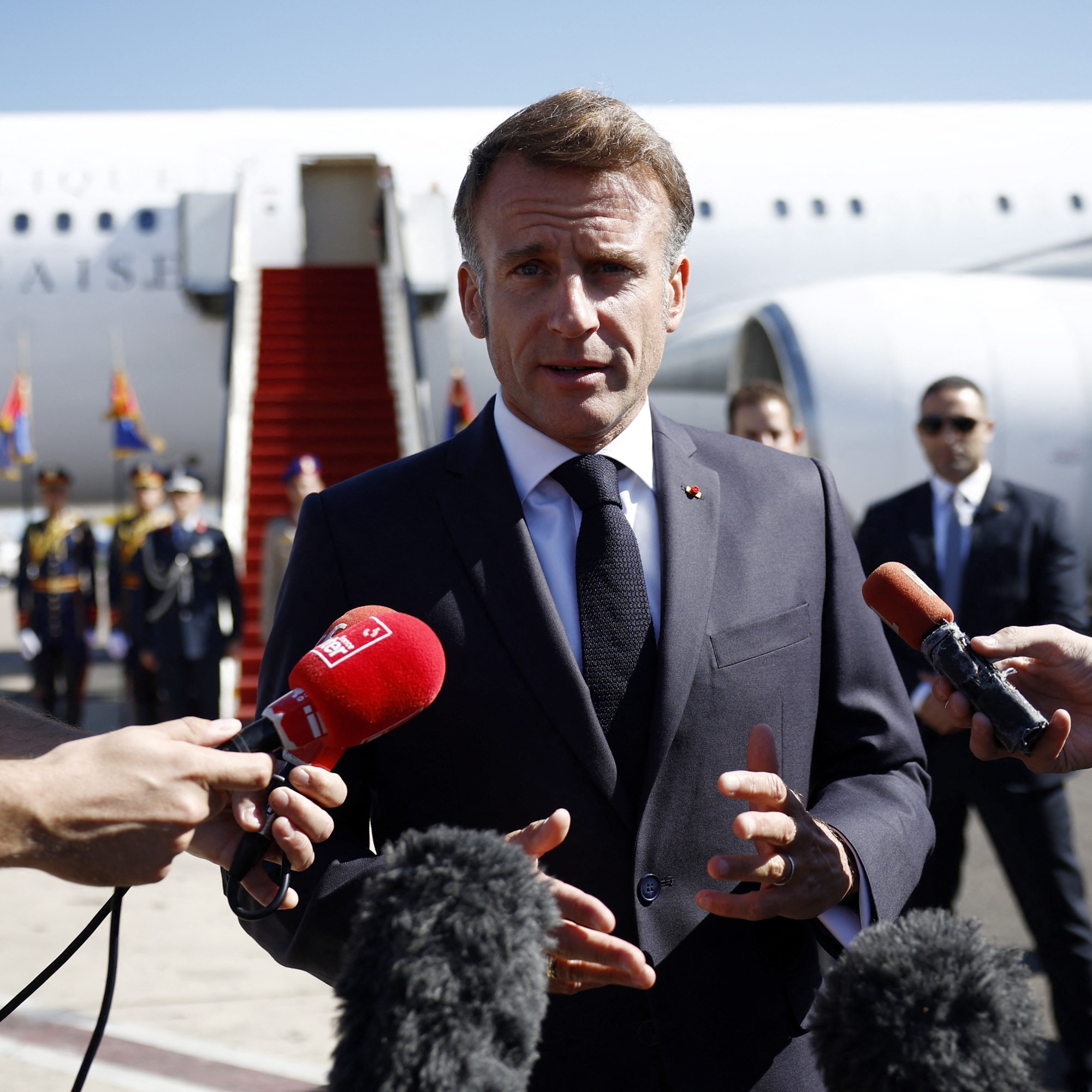 Gouvernement Lecornu II : Emmanuel Macron appelle à "œuvrer à la stabilité" et dénonce "ceux qui ...