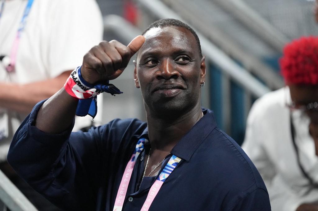 "La justice de Dieu" : les images de l'explosion de joie d'Omar Sy ...