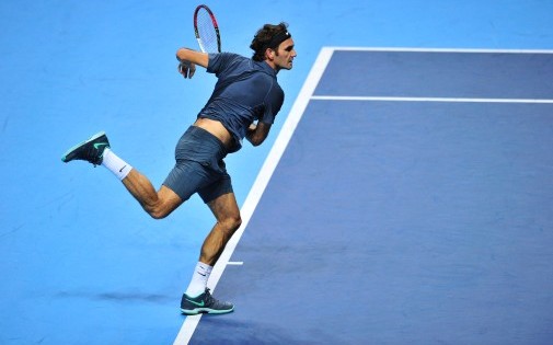 Brisbane : Federer réussit un incroyable smash