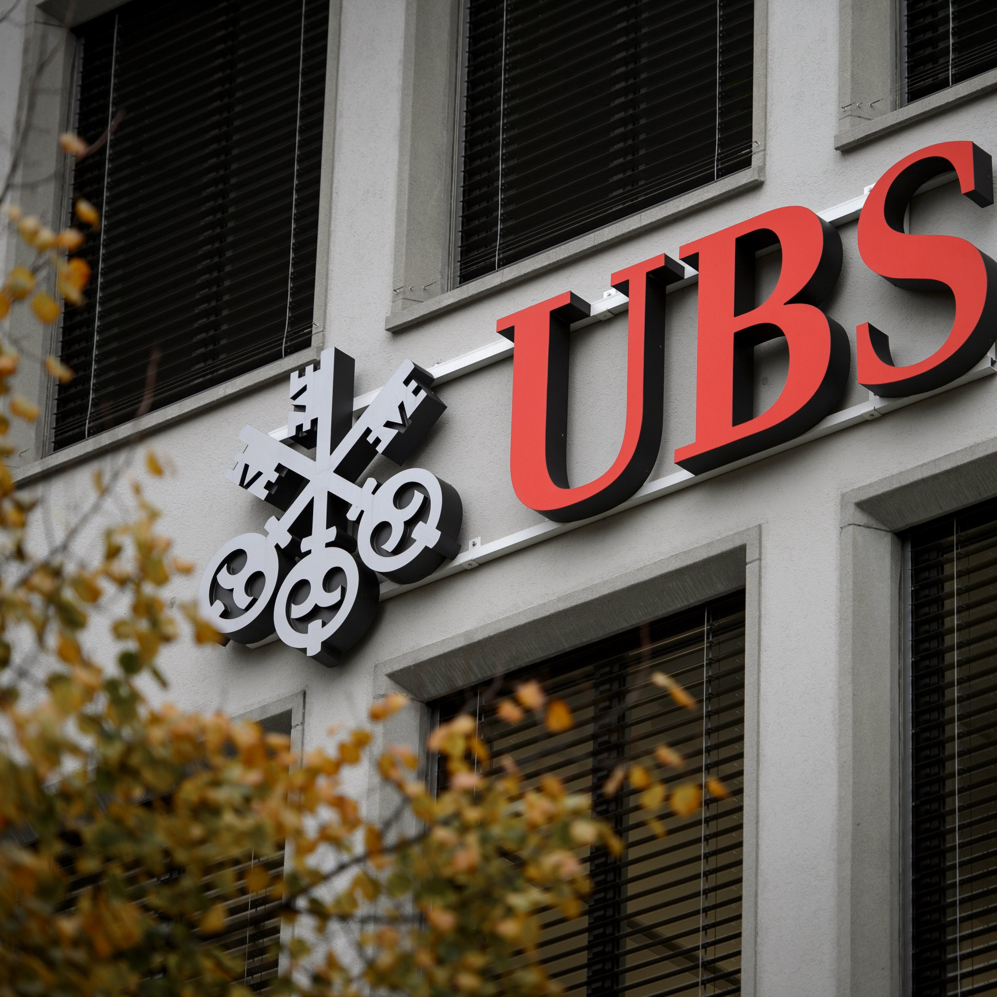 La banque suisse UBS interdit à des salariés d'aller en France