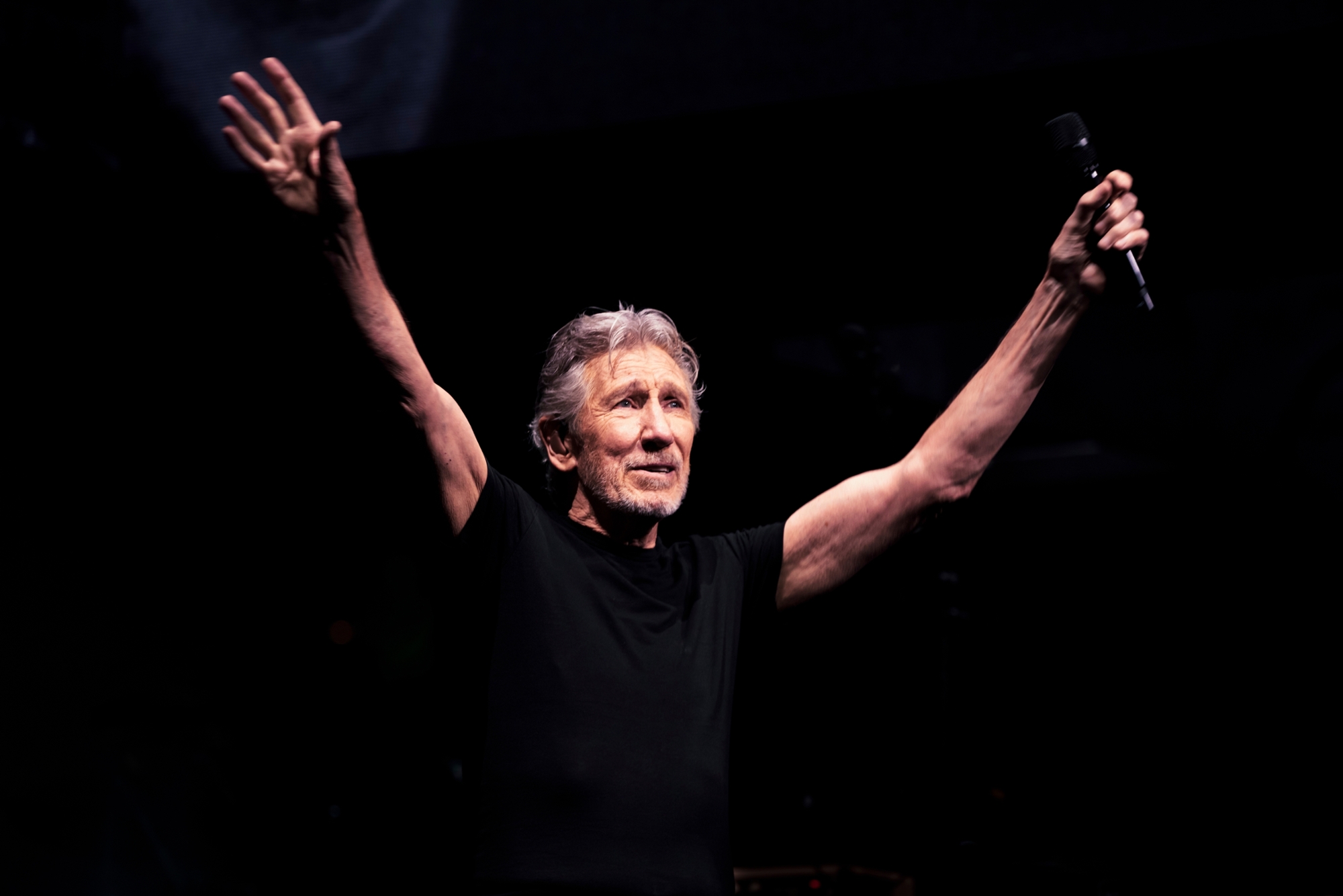 Roger Waters ressort ses Roger Waters ressort ses