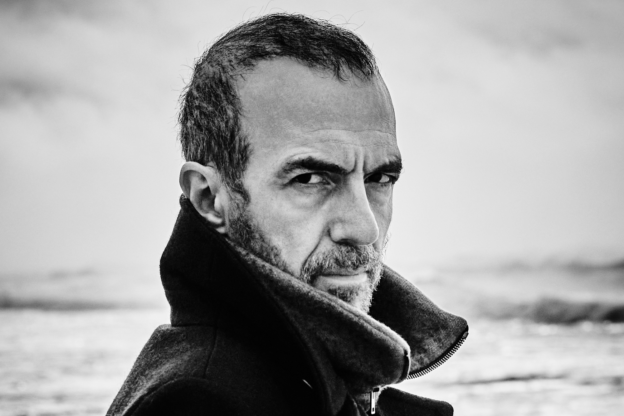 Découvrez en avant-première le nouvel album de Calogero avec RTL2