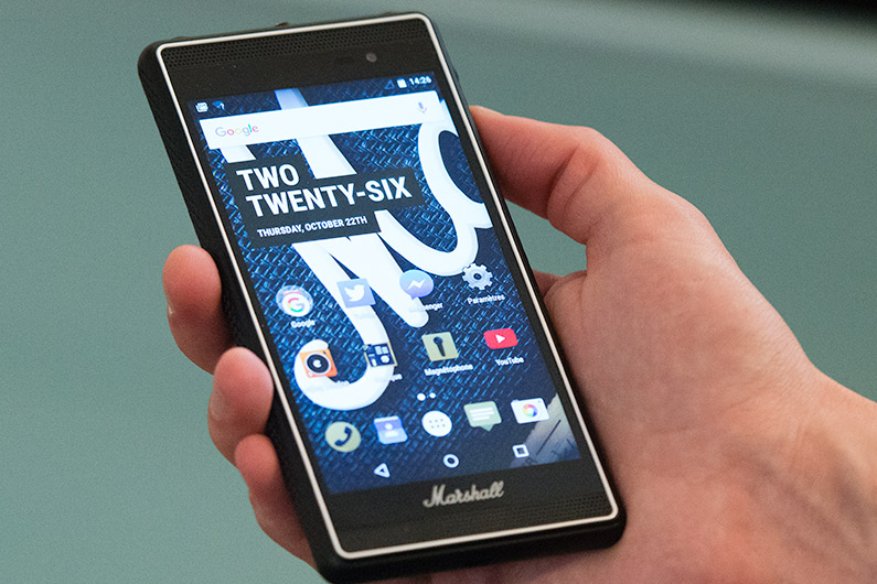 EN IMAGES - Marshall London Phone : que vaut le smartphone rock'n'roll ...