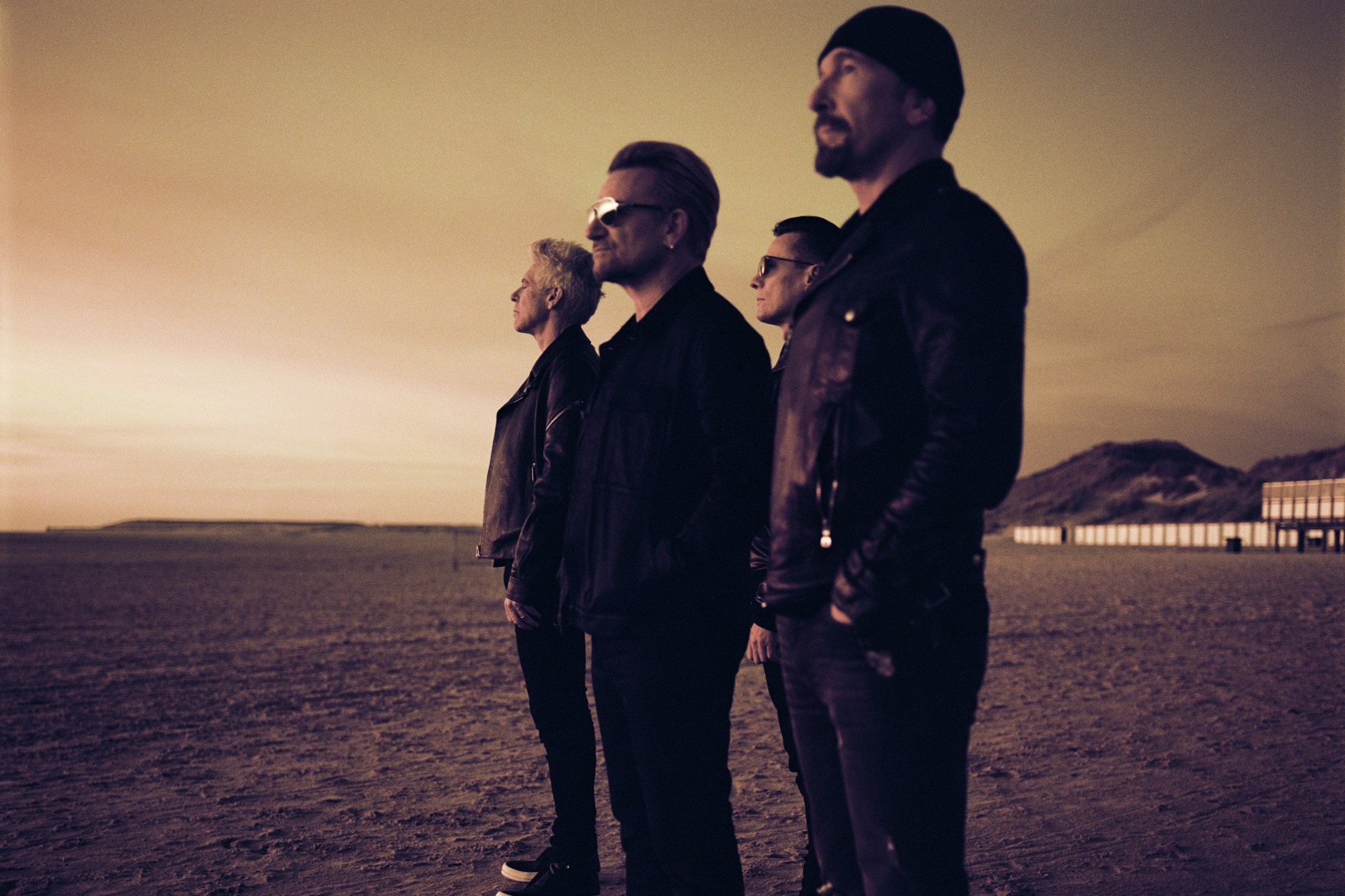 U2 D voile Songs Of Experience Un Opus Po tique Et Militant