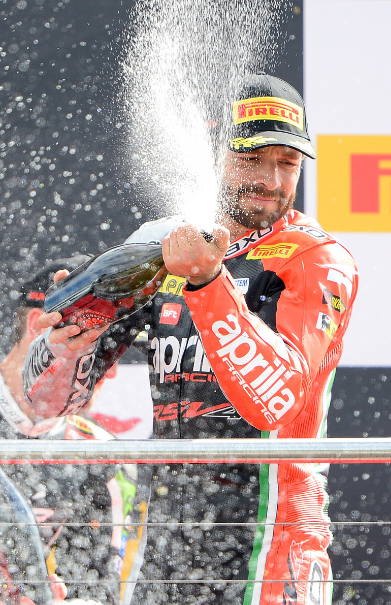 Superbike : le Français Sylvain Guintoli champion du monde 2014
