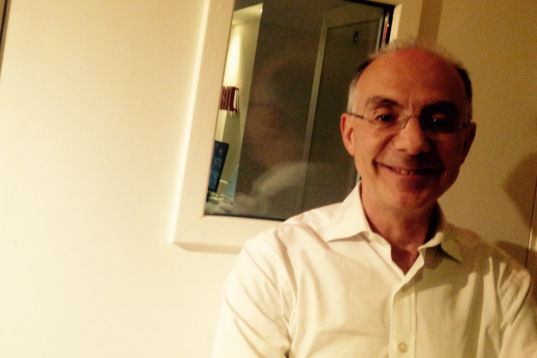 Meydan, espace et Sainte-Hélène dans La Curiosité