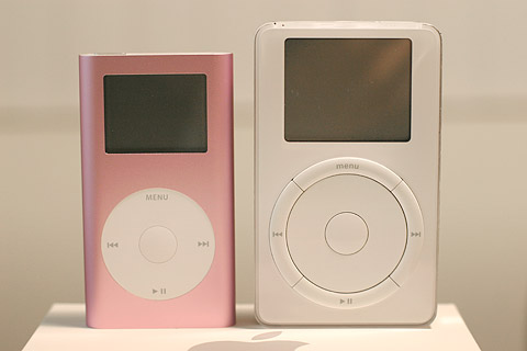 Le designer Jony Ive quitte Apple : redécouvrez les modèles de l'iPod