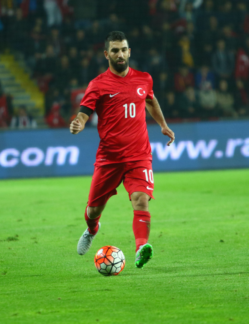 EN IMAGES - Euro 2016 : les 9 milieux de terrain incontournables de la ...