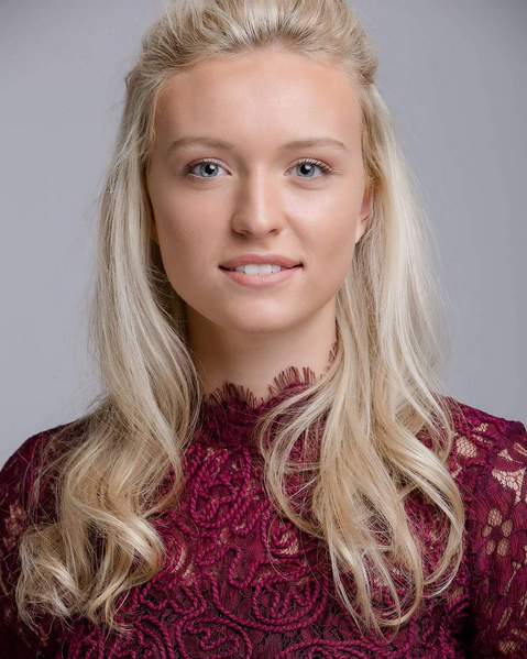 VIDÉO - Miss France 2017 : Romane Komar, la solaire Miss Limousin