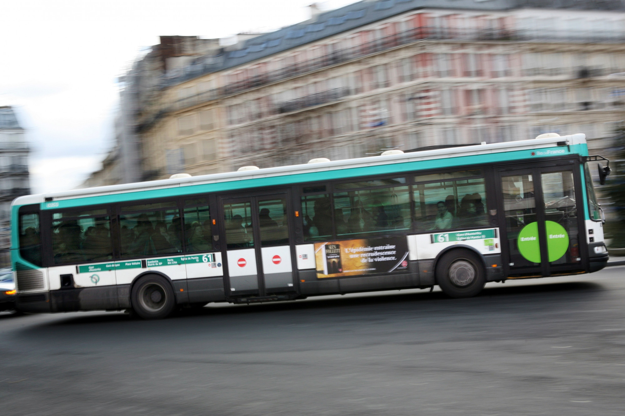 VIDÉO - Paris : le nouveau réseau de bus entre en circulation ce 20 avril