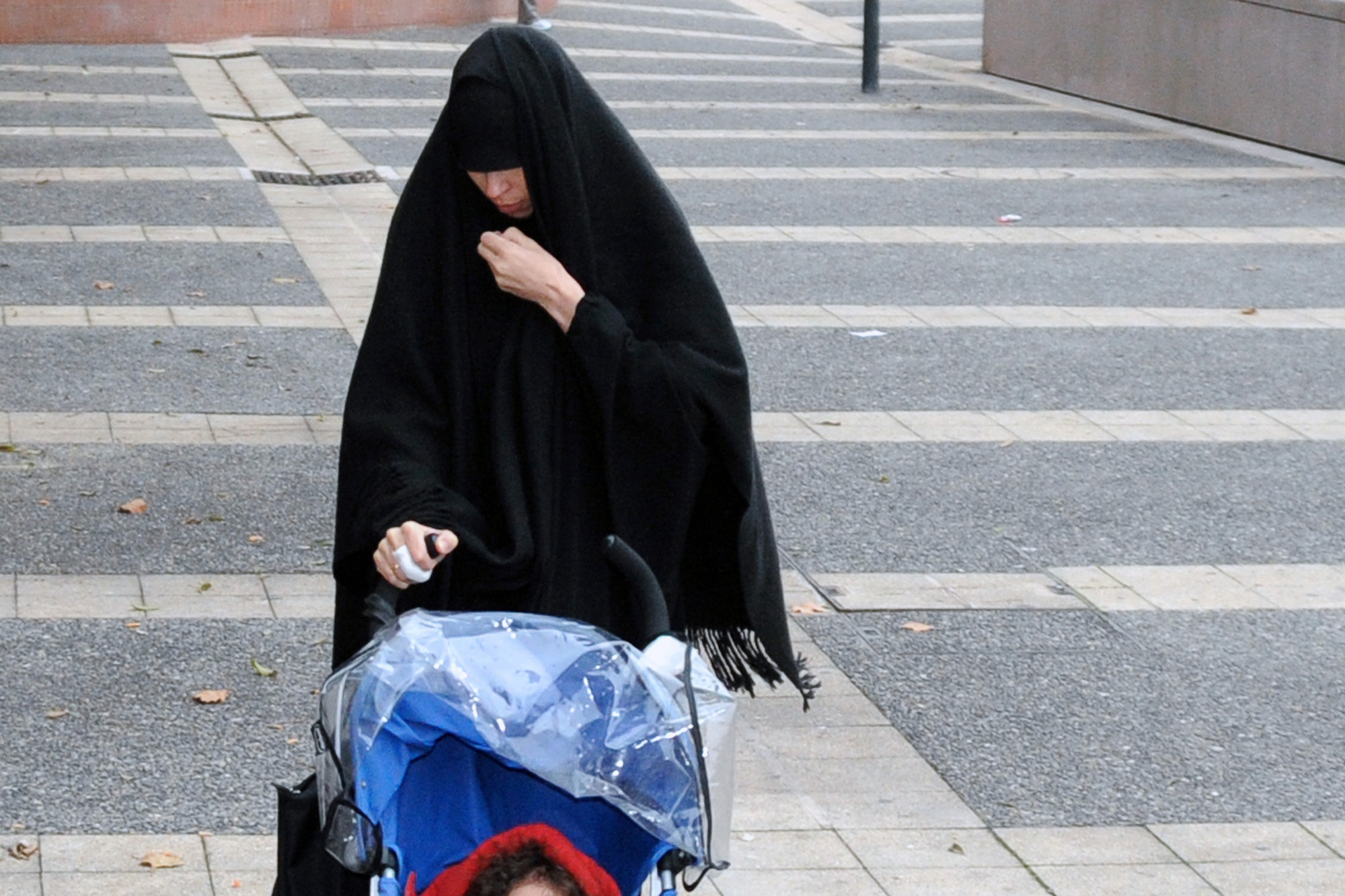 Souad Merah et Sabri Essid en Syrie : des proches d'une victime ...