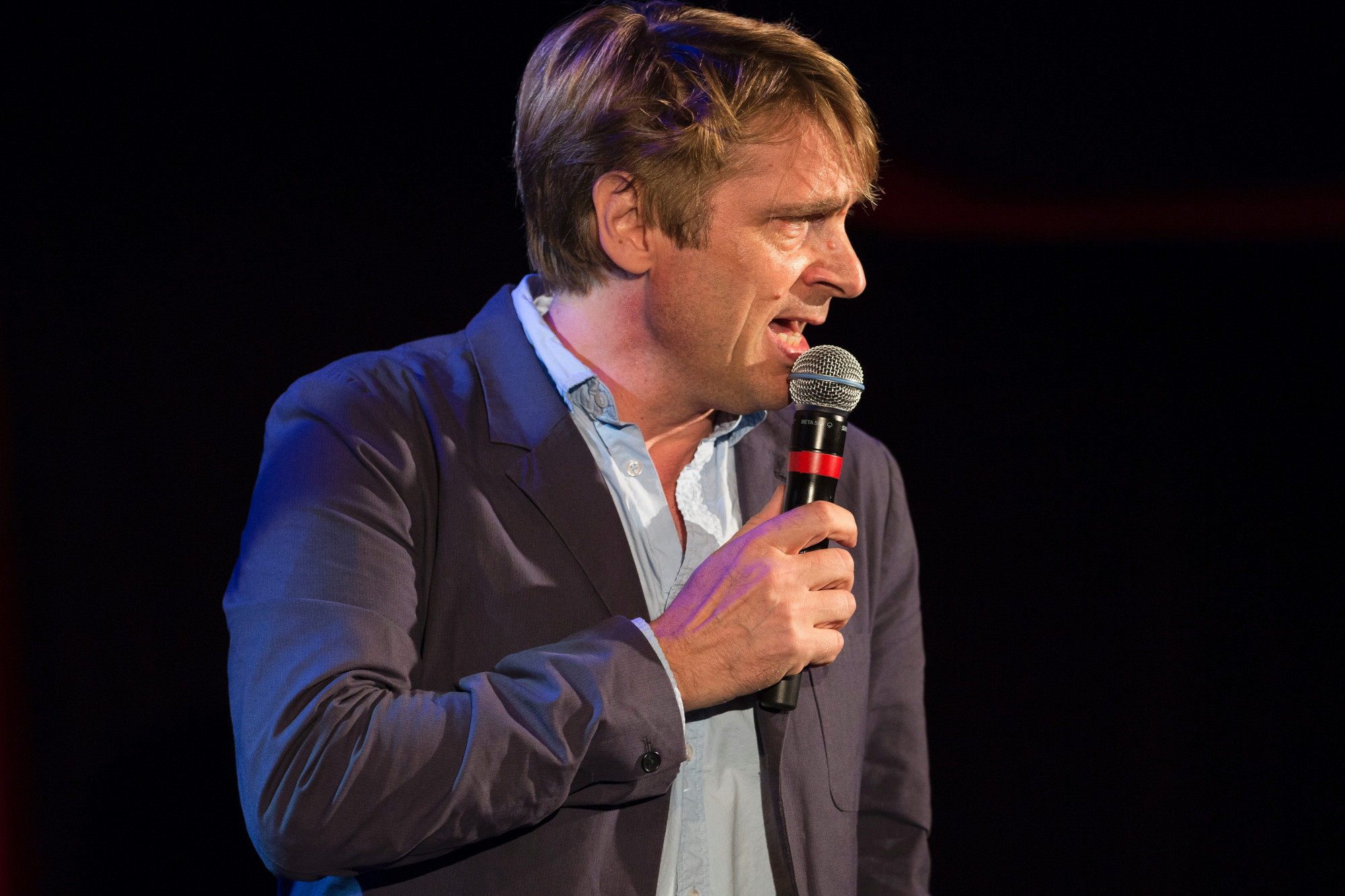 Didier Gustin rend hommage à Claude Nougaro dans son dernier spectacle