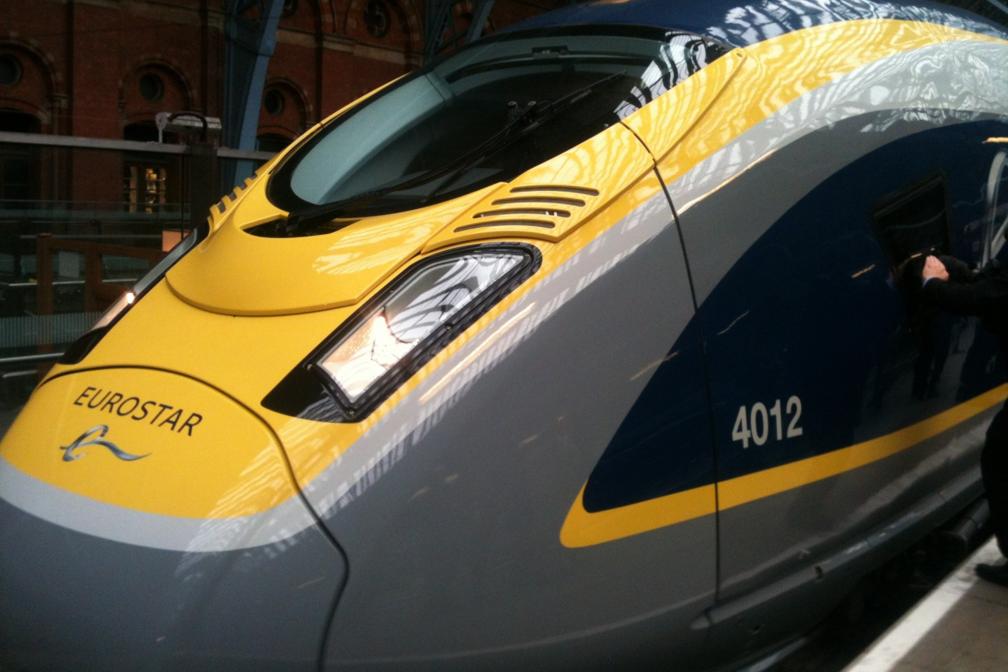 EN IMAGES - Eurostar : 20 ans de voyages