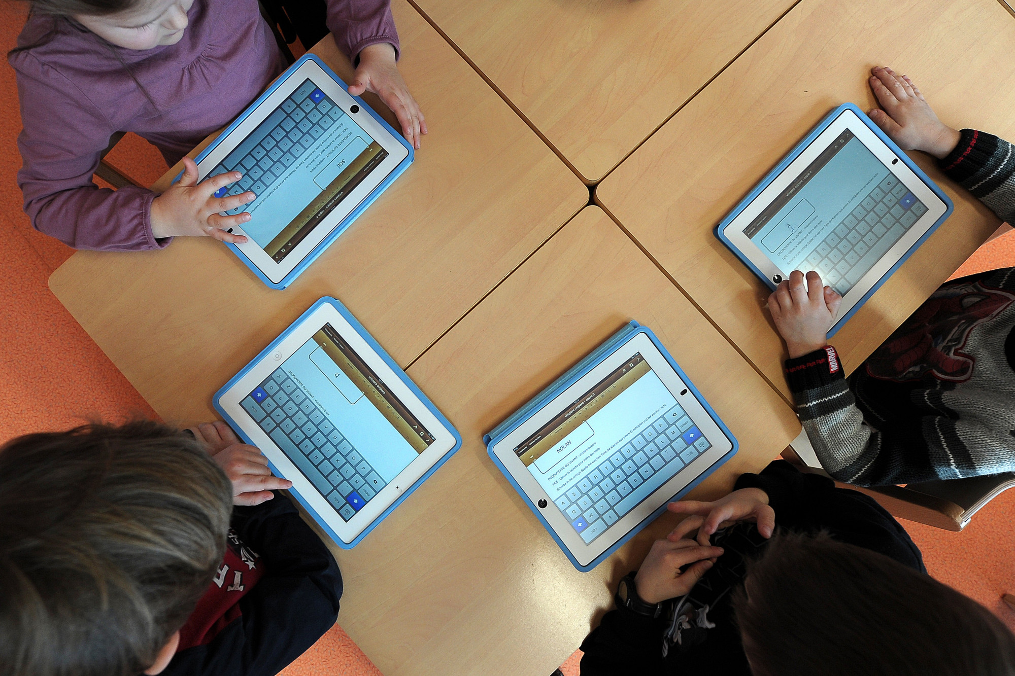 École : des tablettes numériques dès la maternelle pour lutter contre l ...