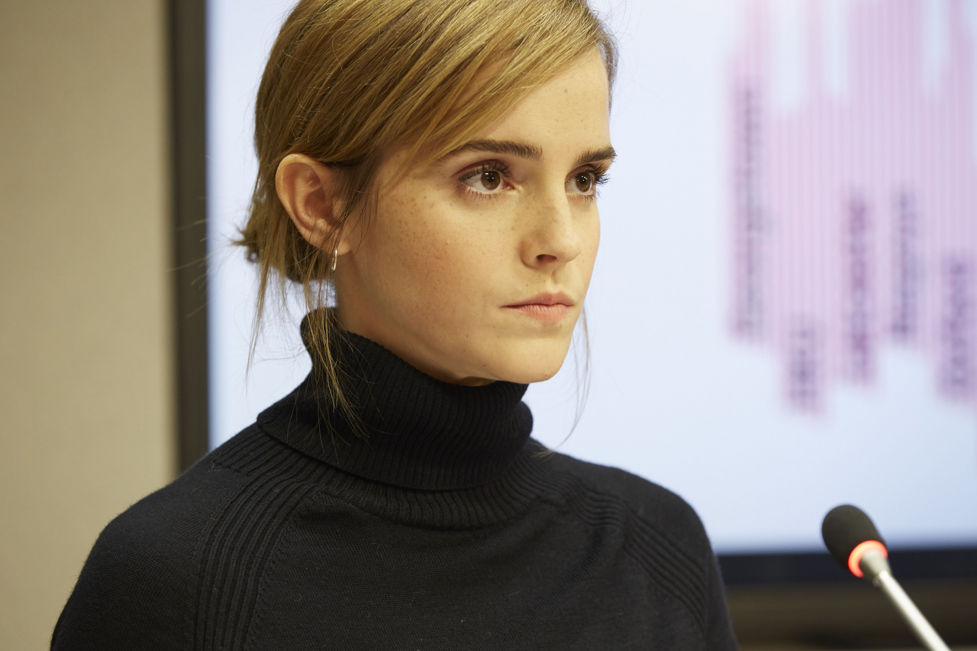 VIDÉO - Emma Watson, la voix d'une campagne inspirante pour l'égalité ...