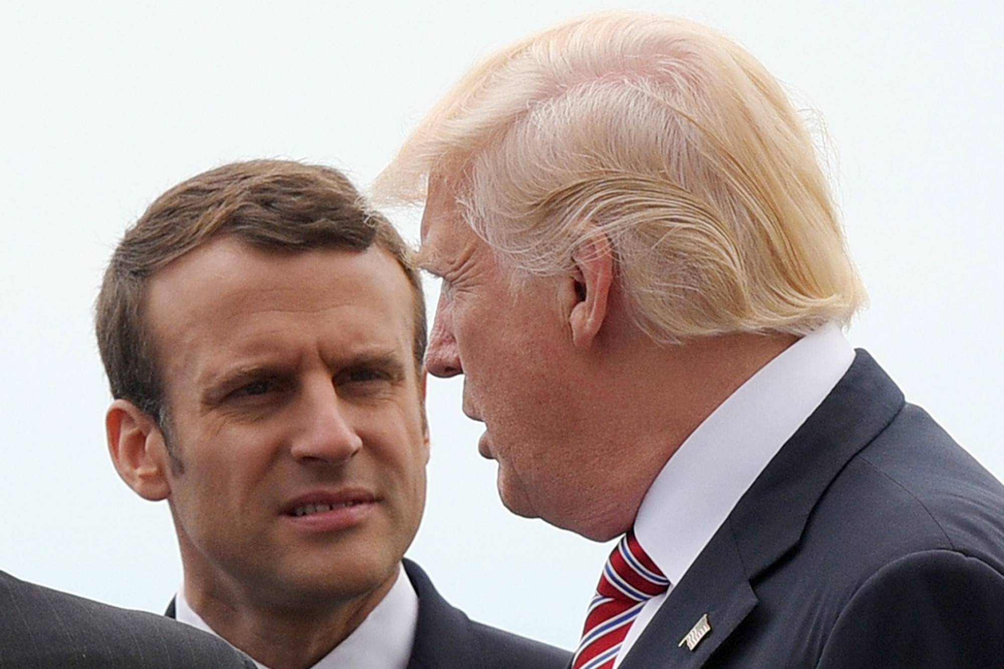 Le journal de 12h30 : Macron et Trump vont dîner chez Ducasse à la tour ...