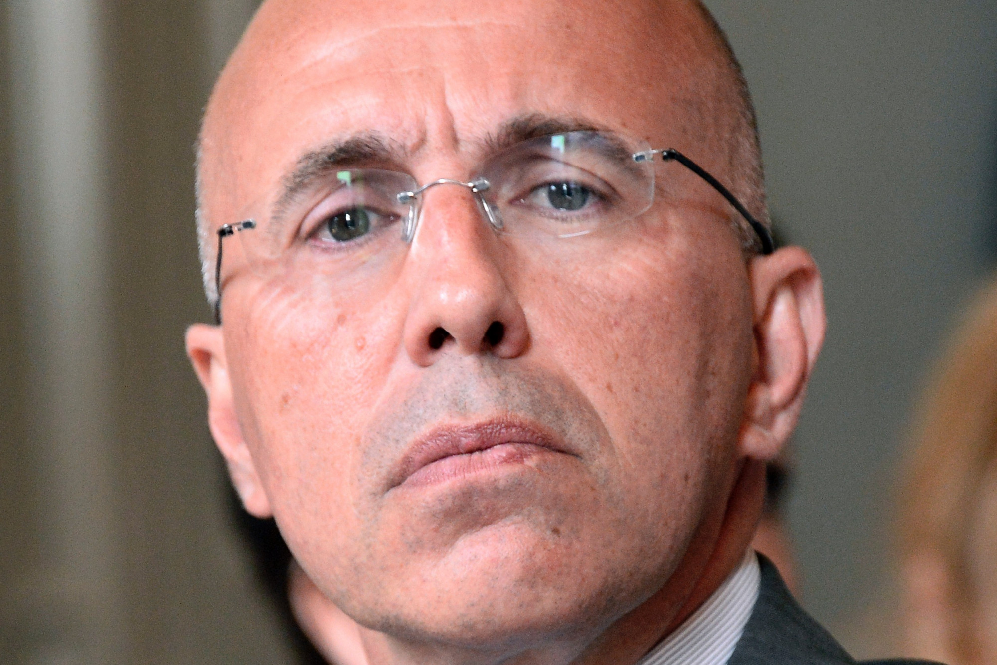 Démission du gouvernement : une situation de "crise politique", selon ...