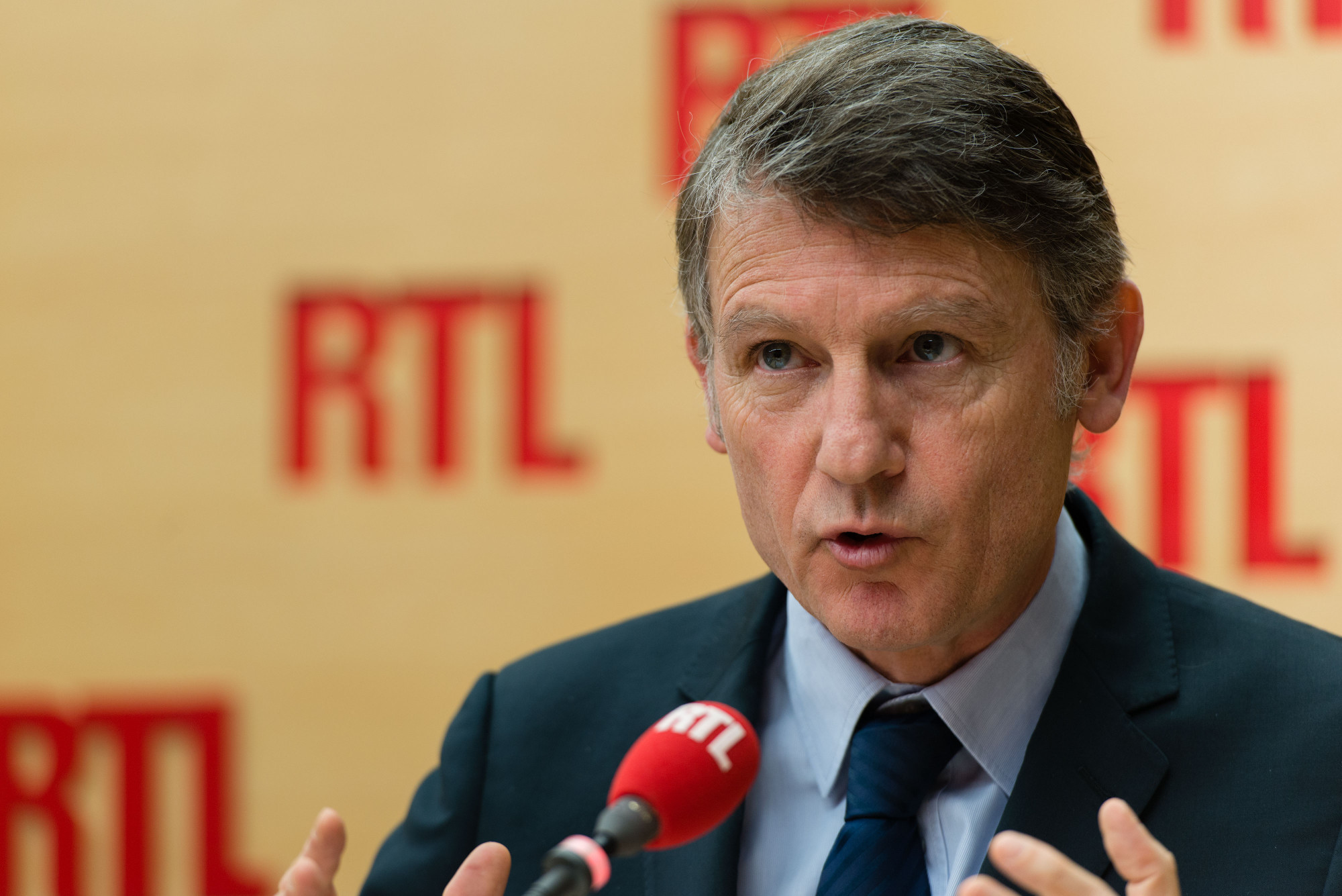 Vincent Peillon : "300 à 400 millions d'euros" réaffectés aux ZEP